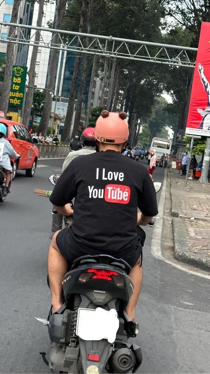 Cho xin in4 cái áo với mn=) | HoYoLAB