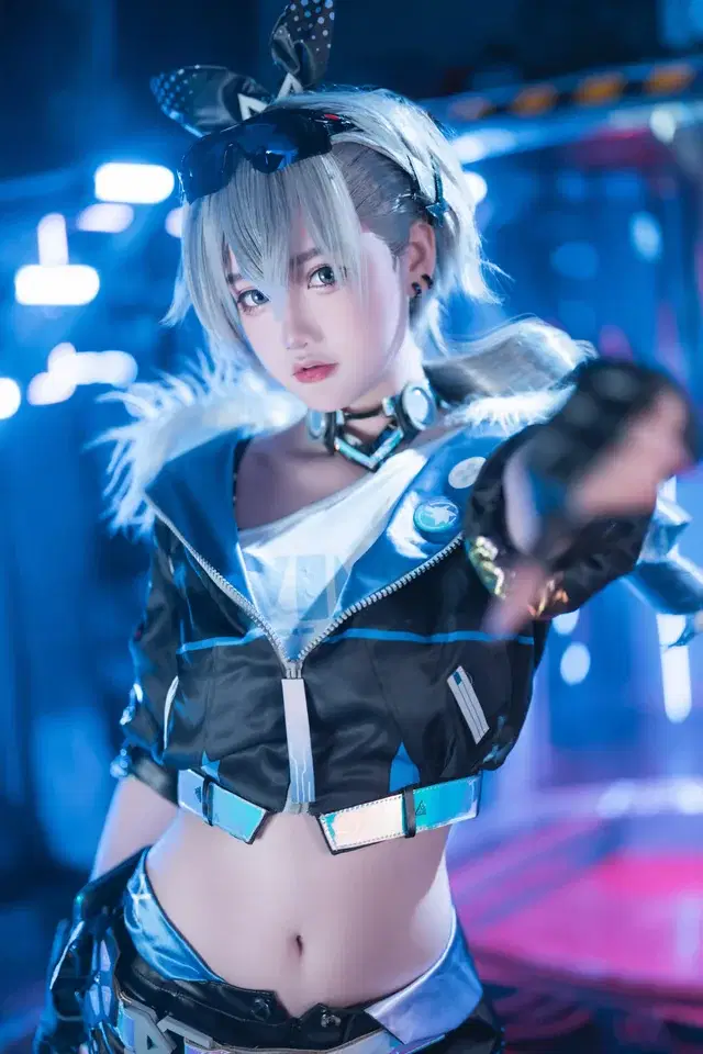 silver wolf cosplay