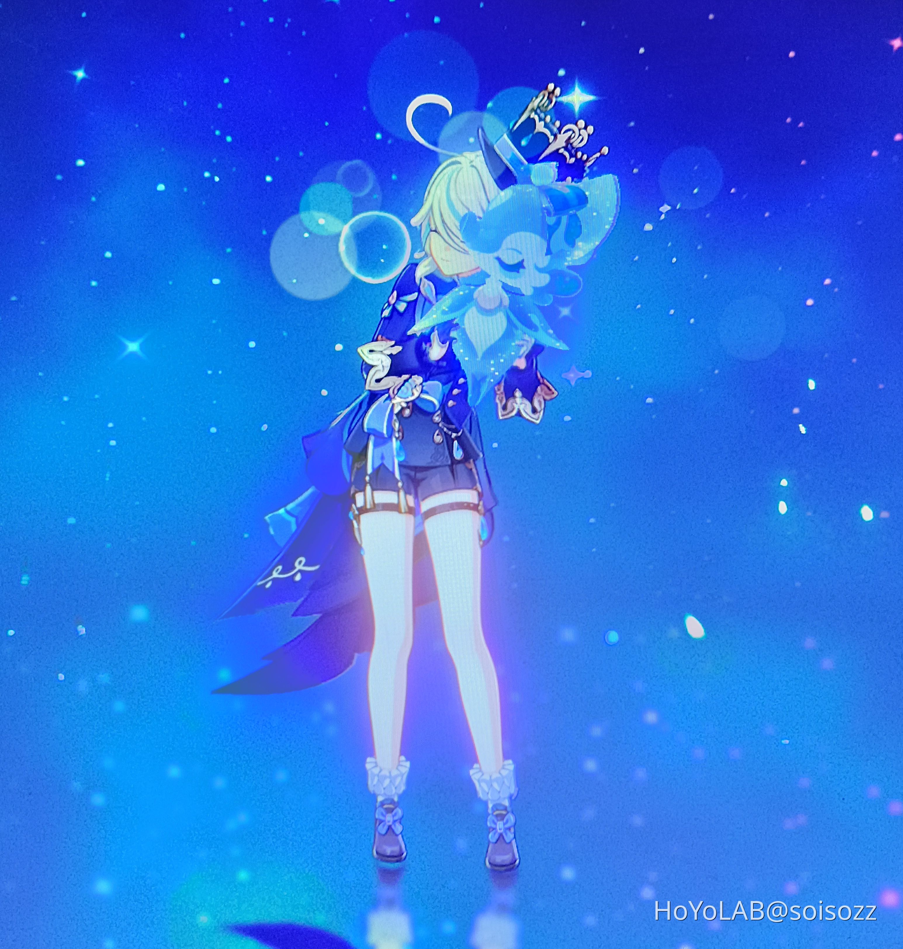 Just realised the character screen thing is the wishing screen Genshin ...