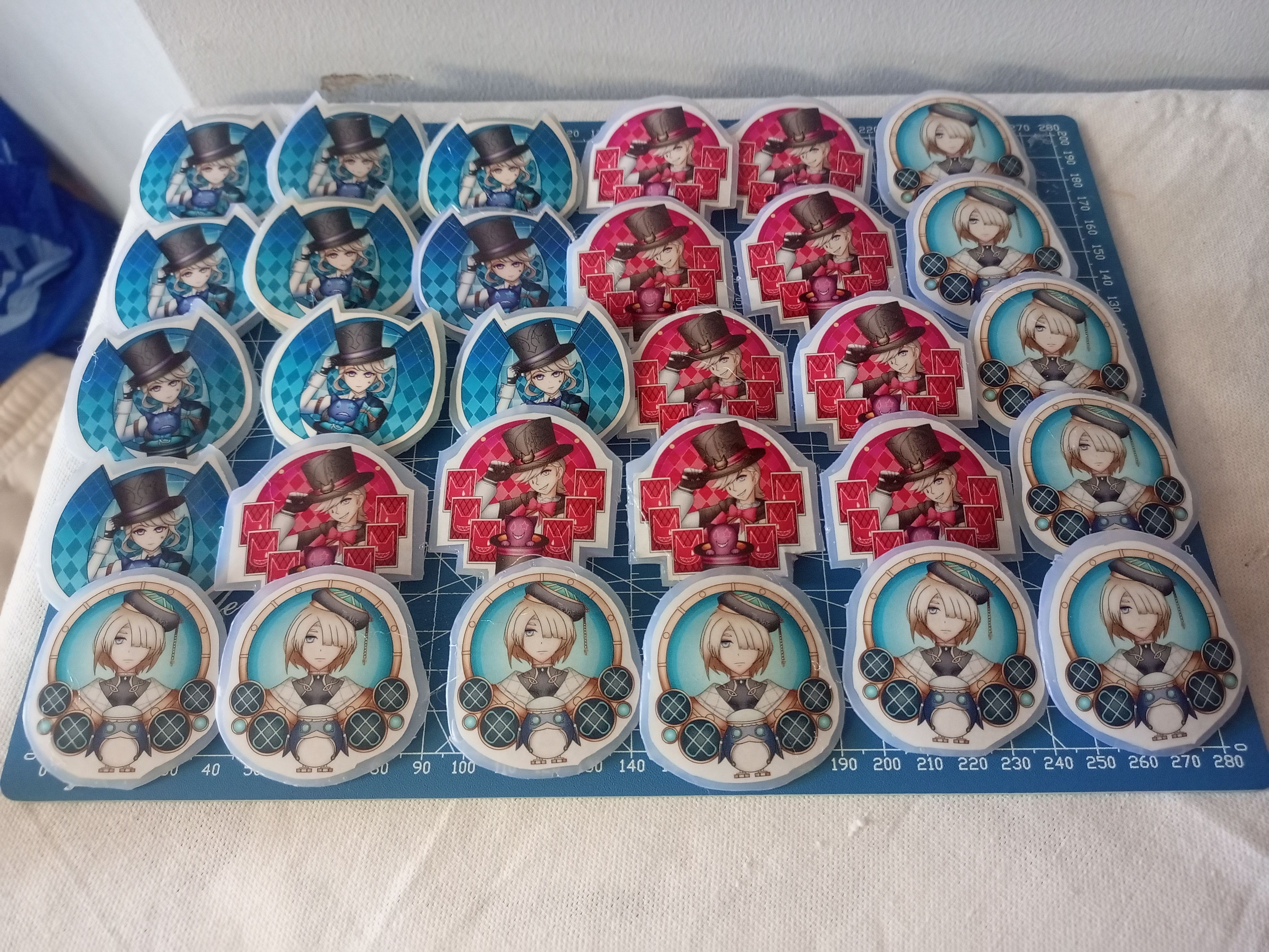 Genshin Impact Pins Bundles Merch: Lyney,Lynette,Freminet Genshin ...