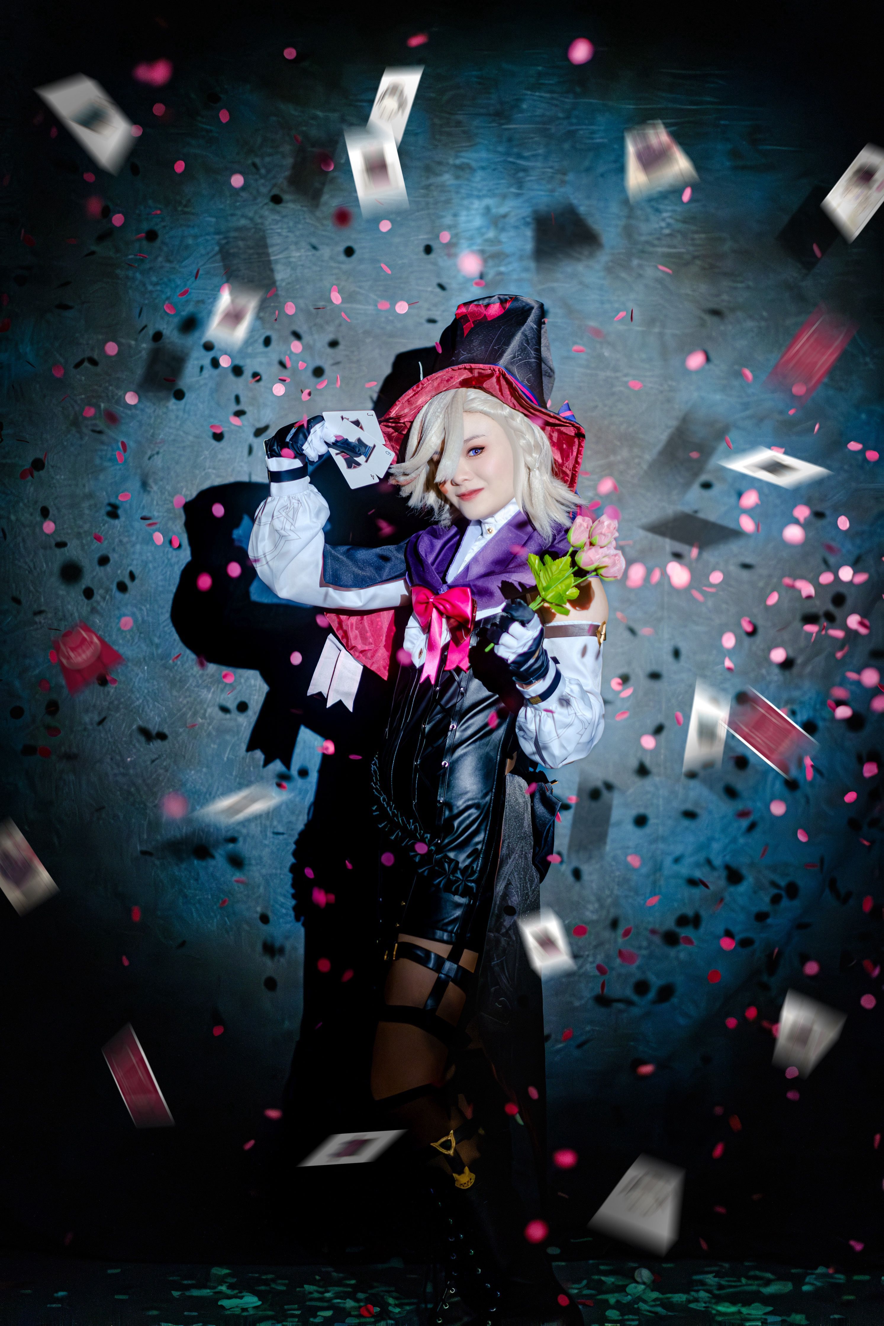 Lyney Cosplay Genshin Impact | HoYoLAB