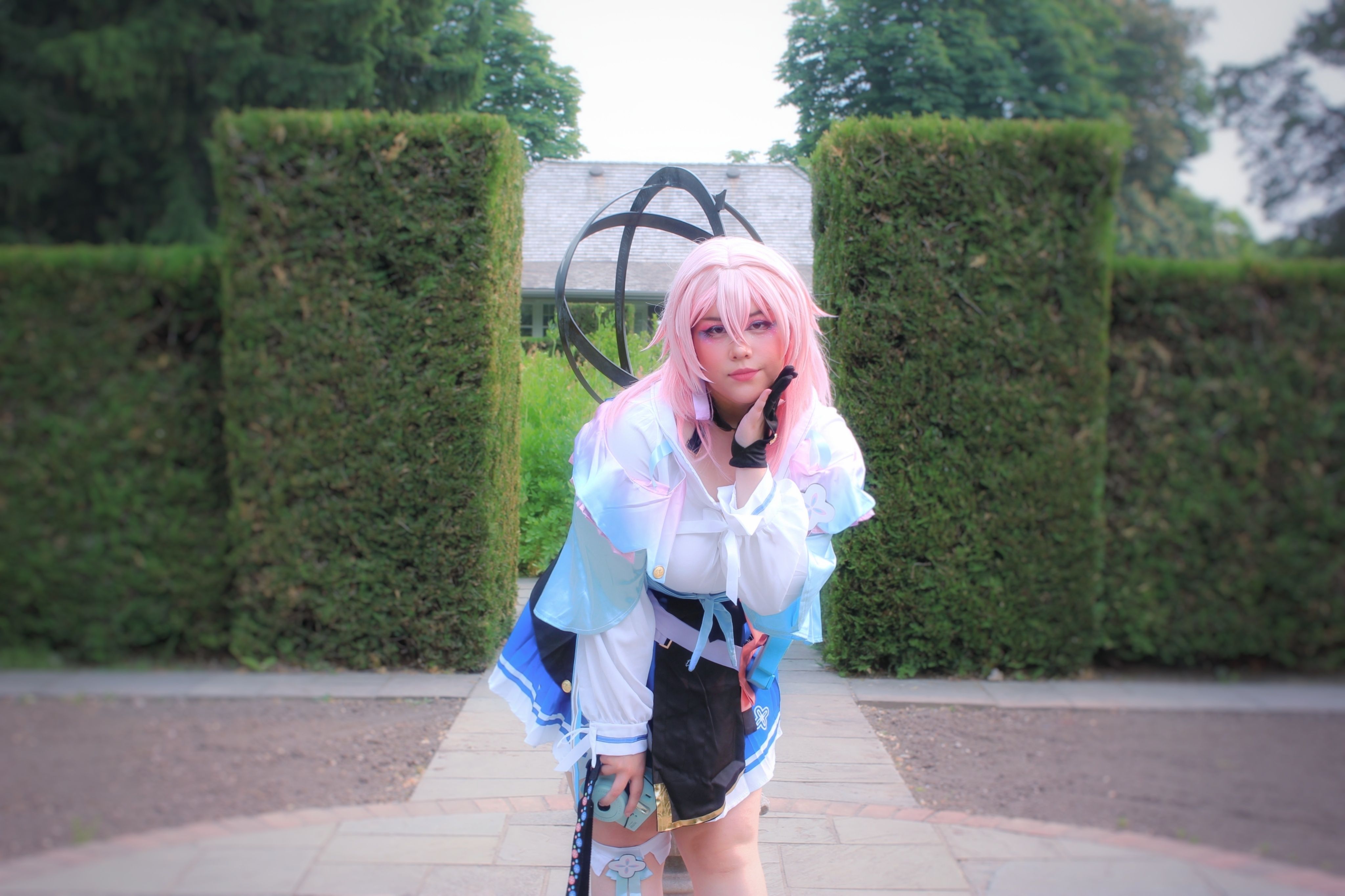 *MARCH 7TH COSPLAY* Pose For The Camera! Honkai: Star Rail | HoYoLAB