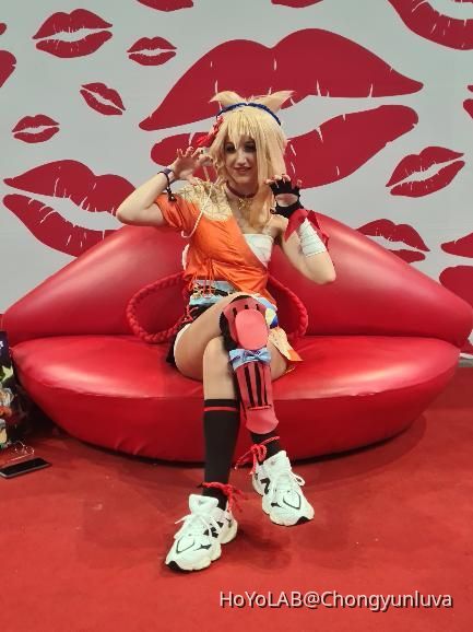 literally yoimiyas no1 fan