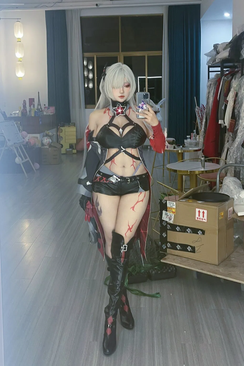 Watch out, this Acheron cosplay is to hot! Honkai: Star Rail | HoYoLAB