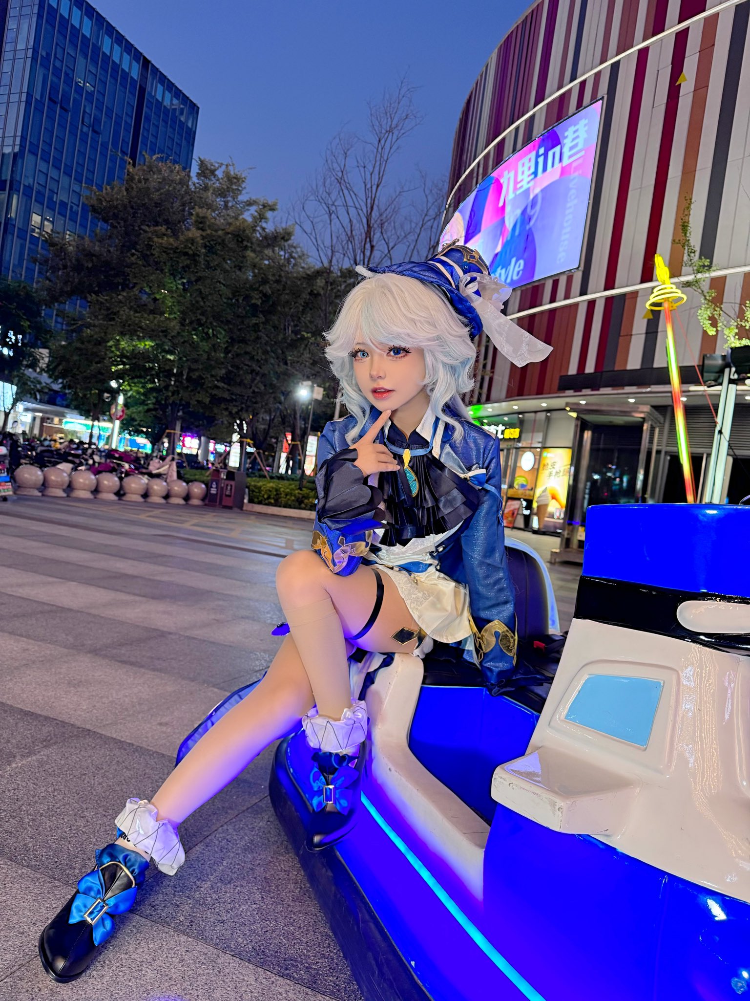 Cosplay Furina Genshin Impact | HoYoLAB