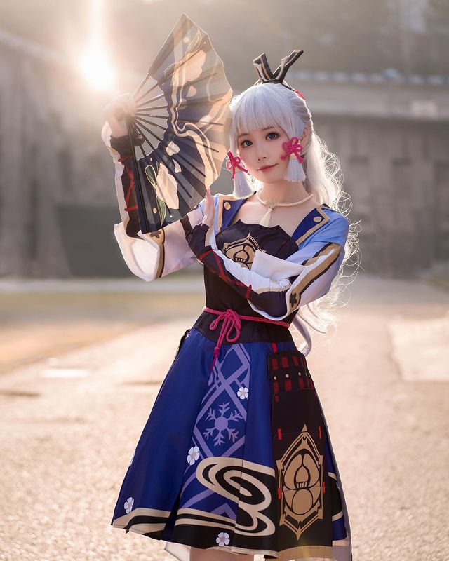 Ayaka cosplay by sakurakikii Genshin Impact | HoYoLAB