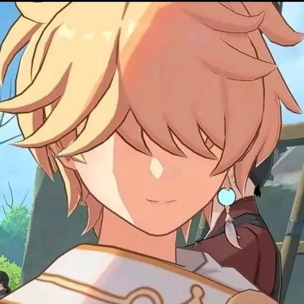 In Aventurine ult, he has Topaz's cornestone colored diamond...in his ...