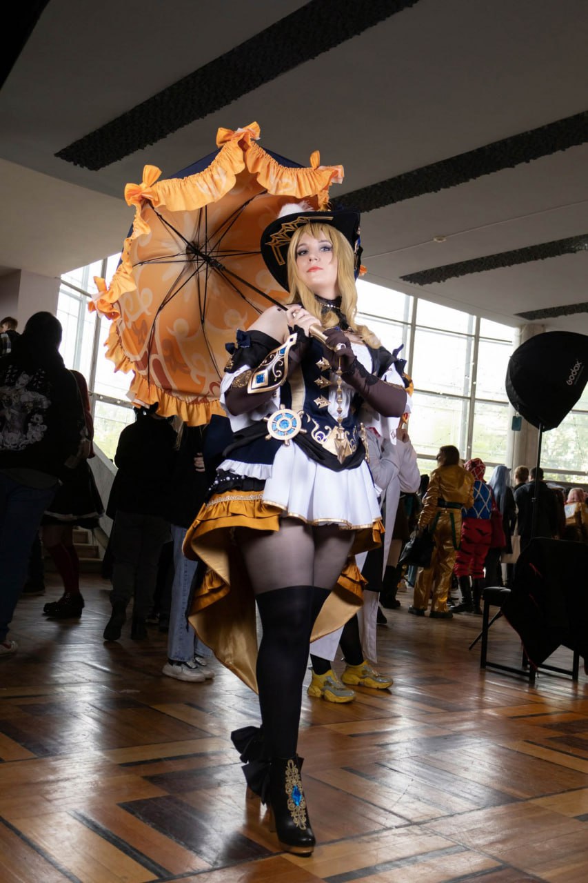 Navia cosplay on Toguchi festival Genshin Impact | HoYoLAB