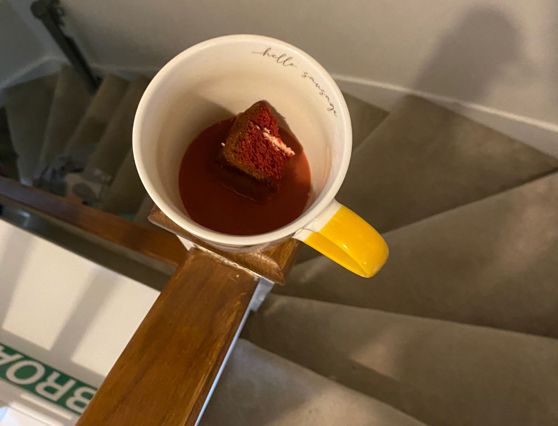 Bruh who tf put red velvet cake in my tea? | HoYoLAB