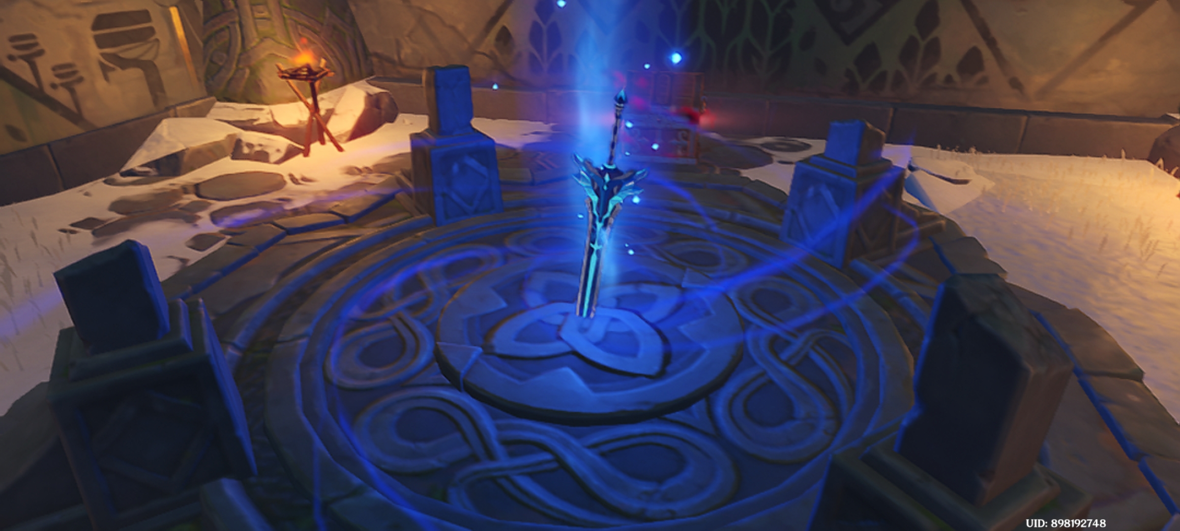 A free Claymore weapon, a chest with 60 primogems and a crimson agate ...