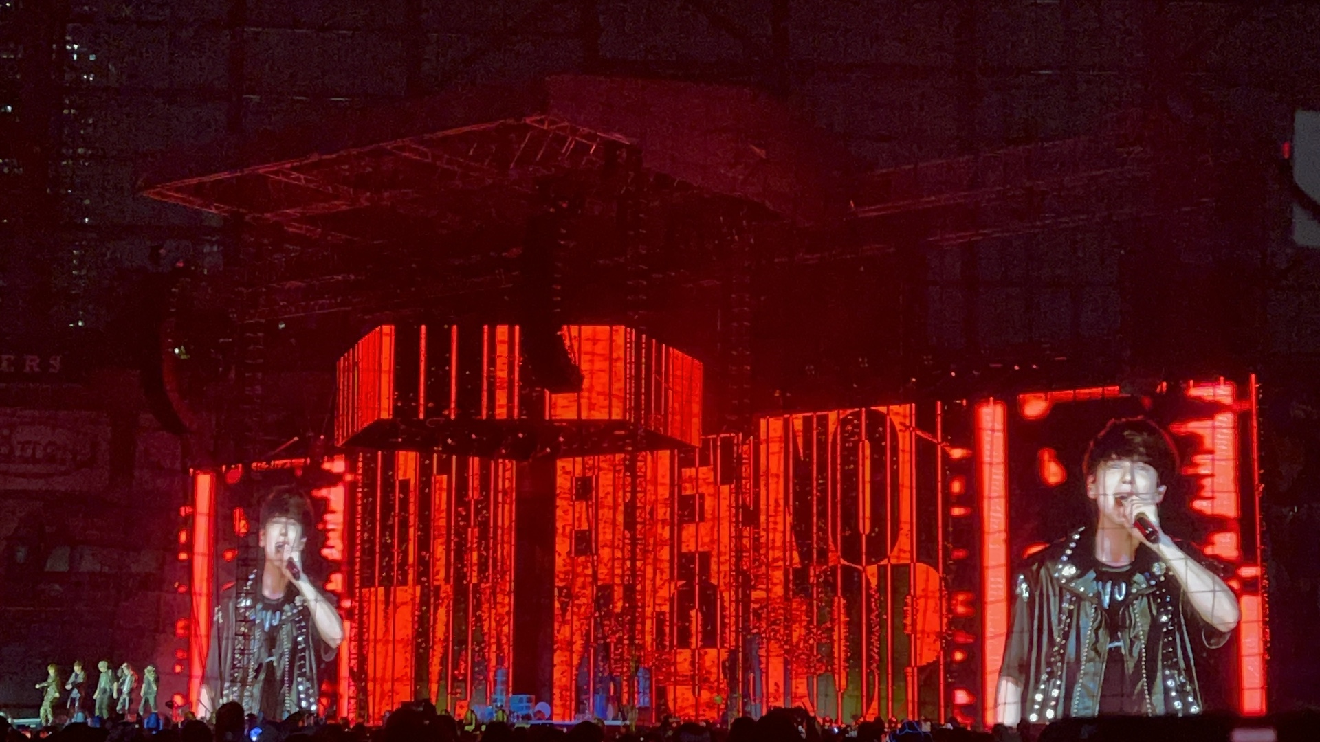 I WENT TO A TXT CONCERT | HoYoLAB