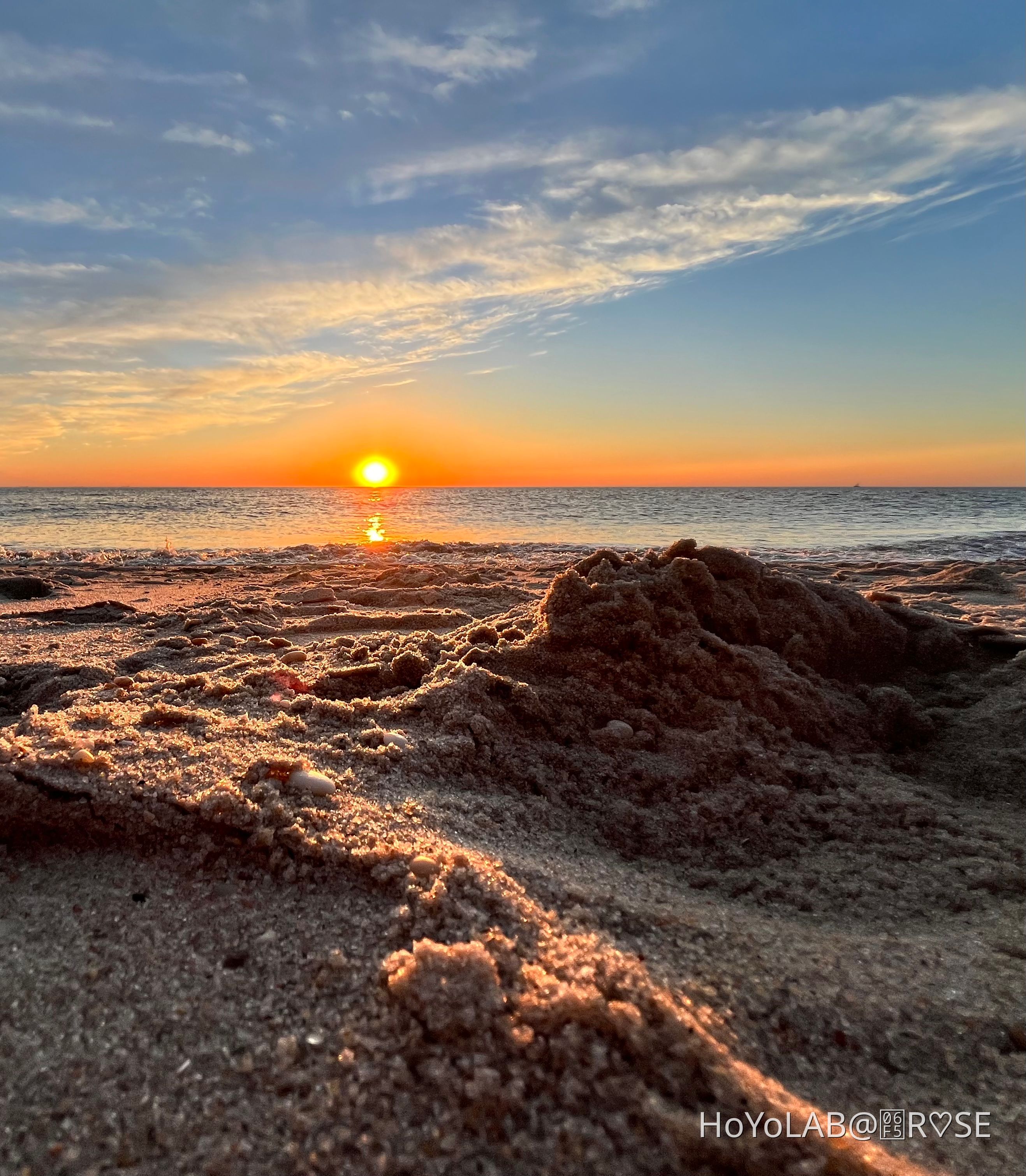 Sunset pics that I took at the beach (again) | HoYoLAB