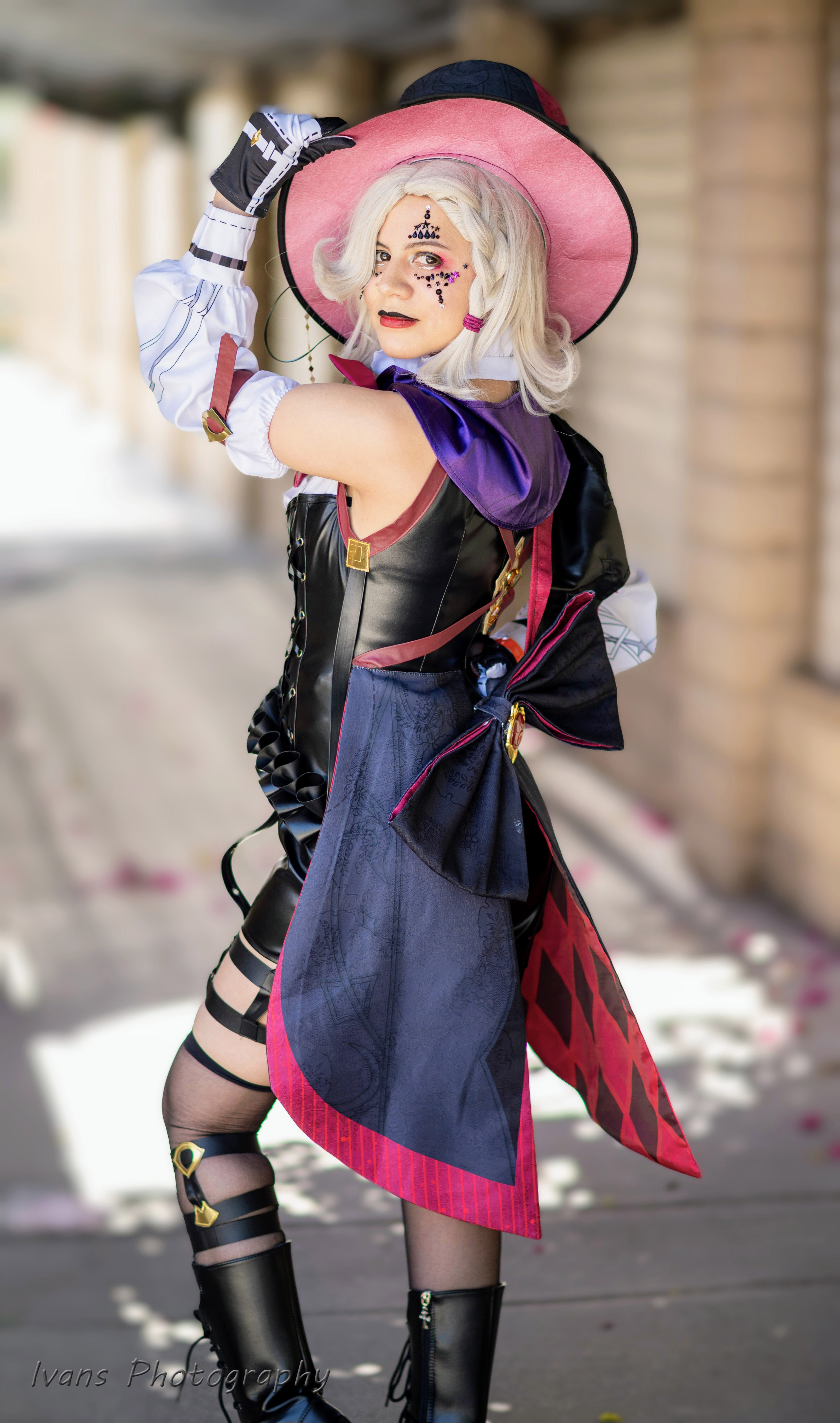 🎩Lyney Cosplay BakAnime Day 2🎩 Genshin Impact | HoYoLAB