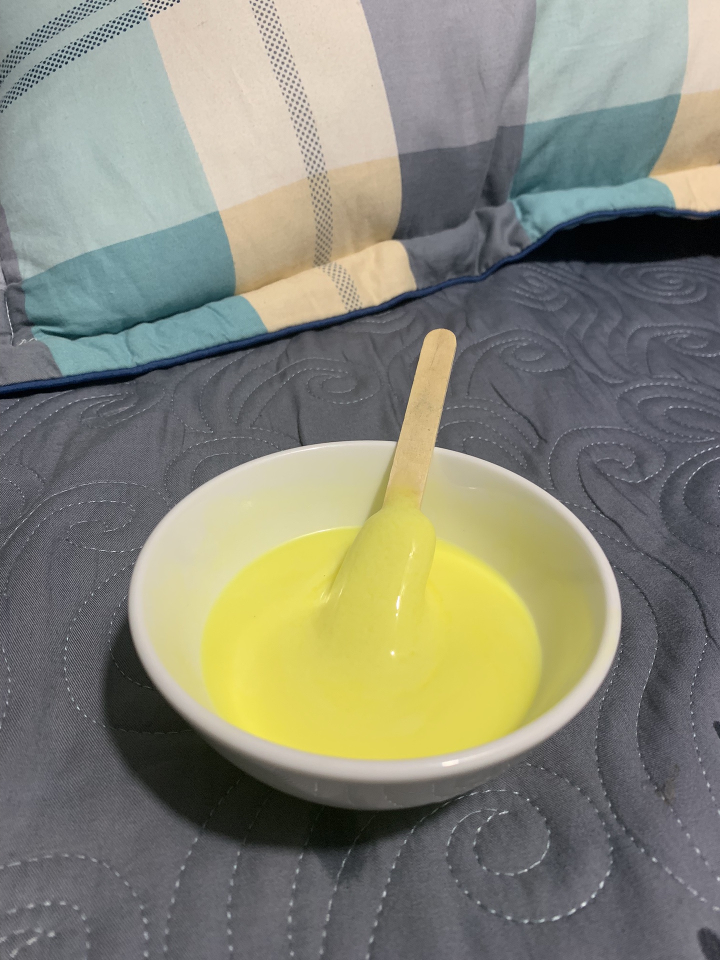 help why does my ice cream look liike those toxic paints ppl used back ...