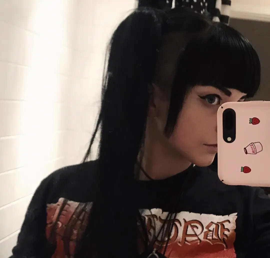 more hair pics, I feel cute - idk how long I'll keep it this colour ...