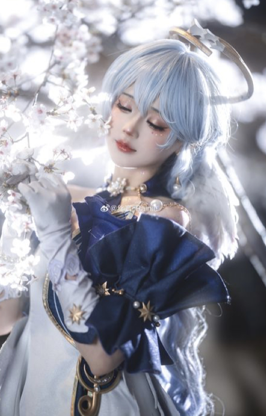 Look at these Robin cosplay Honkai: Star Rail | HoYoLAB