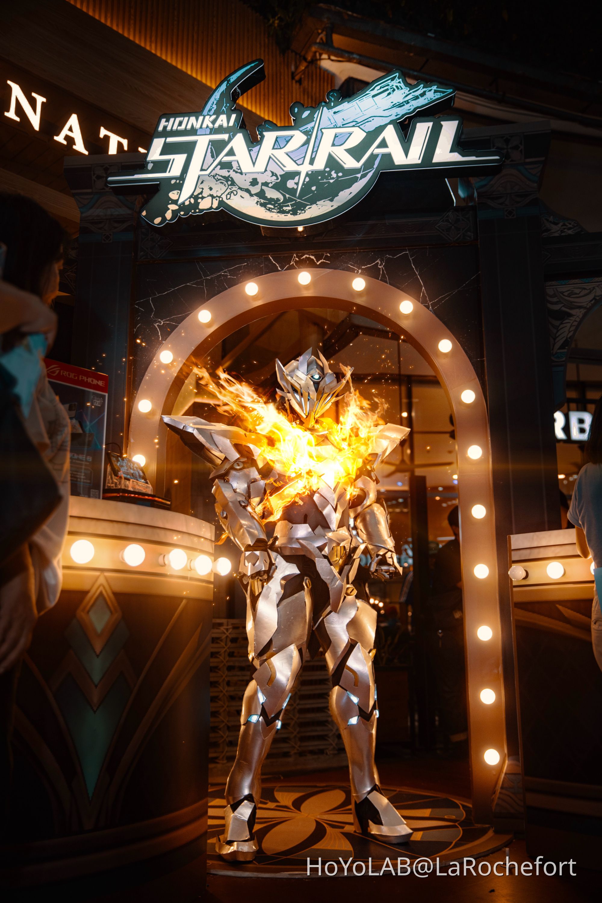 SAM cosplay at HoYoFEST2024 in Indonesia by Larissa Rochefort 🇮🇩 Honkai ...