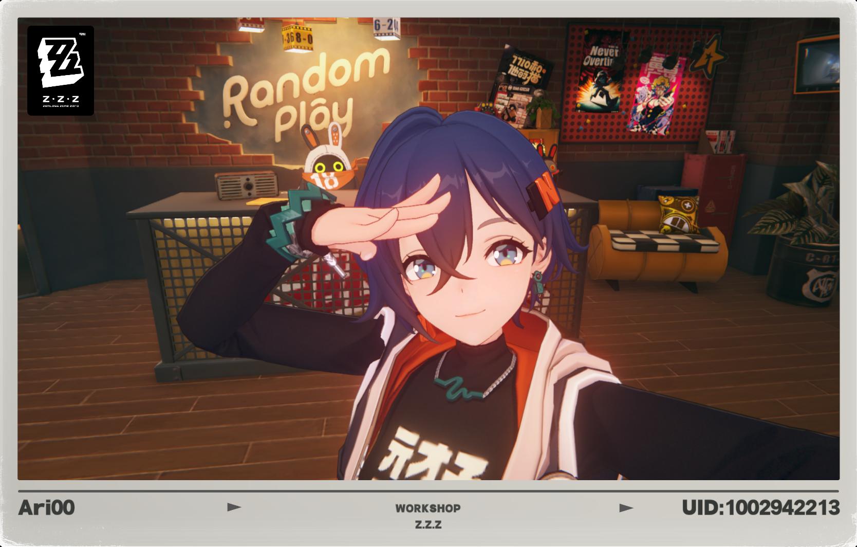 Selfie in RANDOM PLAY >-