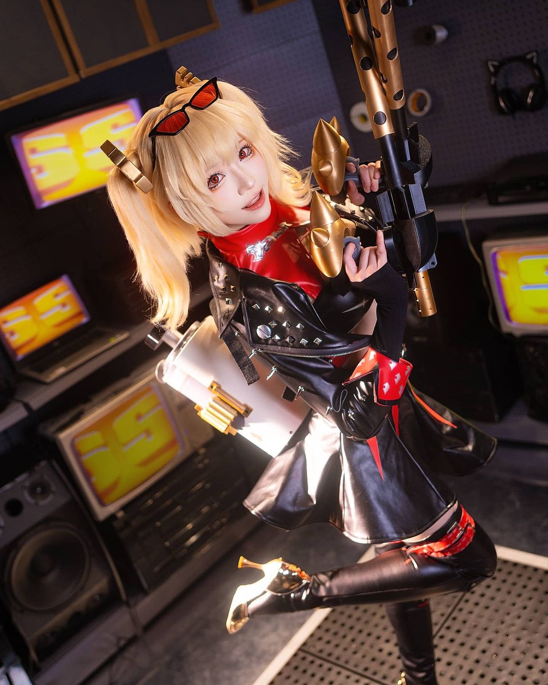 More Burnice (Coser : Kitaro_绮太郎 🇨🇳 ) Zenless Zone Zero | HoYoLAB