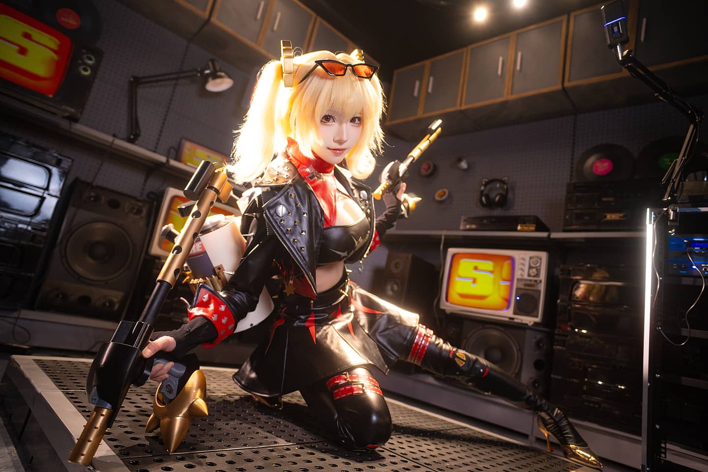 More Burnice part 2 (Coser : Kitaro_绮太郎 🇨🇳 ) Zenless Zone Zero | HoYoLAB