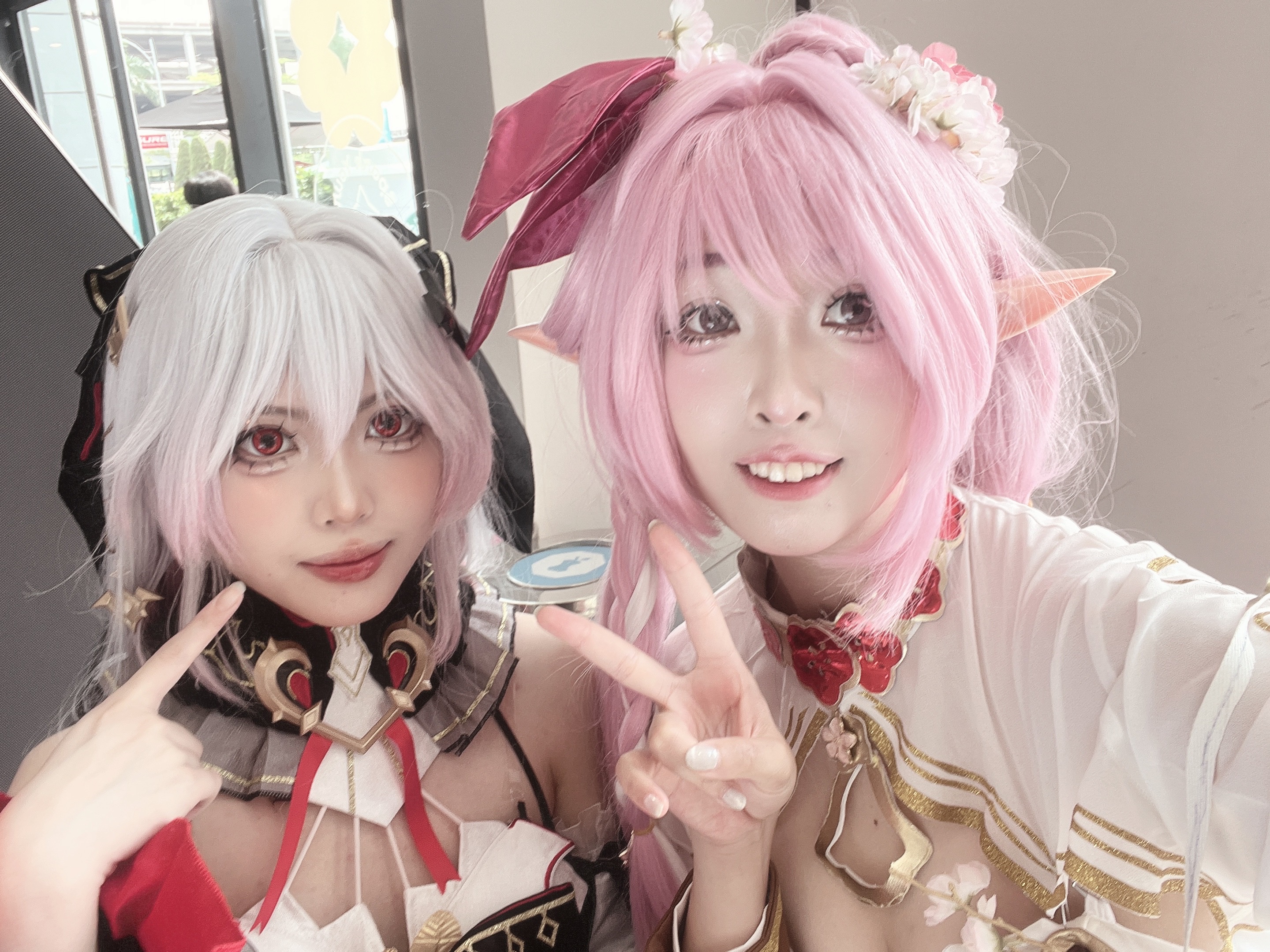 Met the Honkai girls (HI3&HSR) at con 🥺 ️ Honkai: Star Rail | HoYoLAB