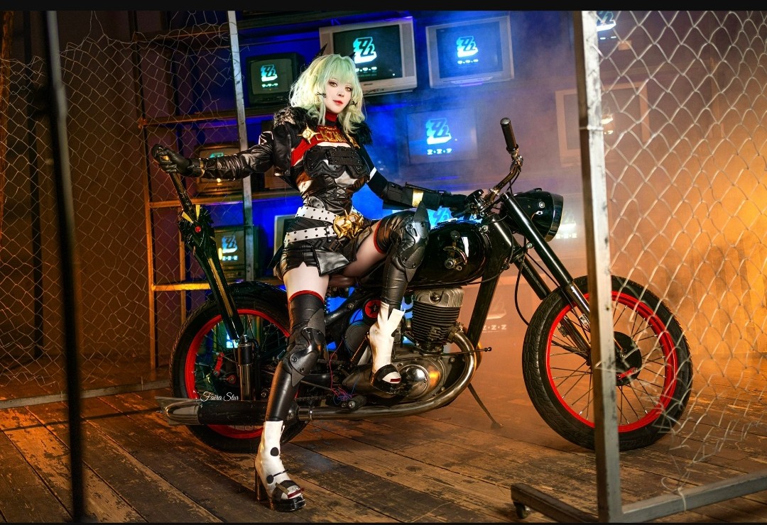 Caesar Cosplay [Cosplayer: Faira Star] Zenless Zone Zero | HoYoLAB