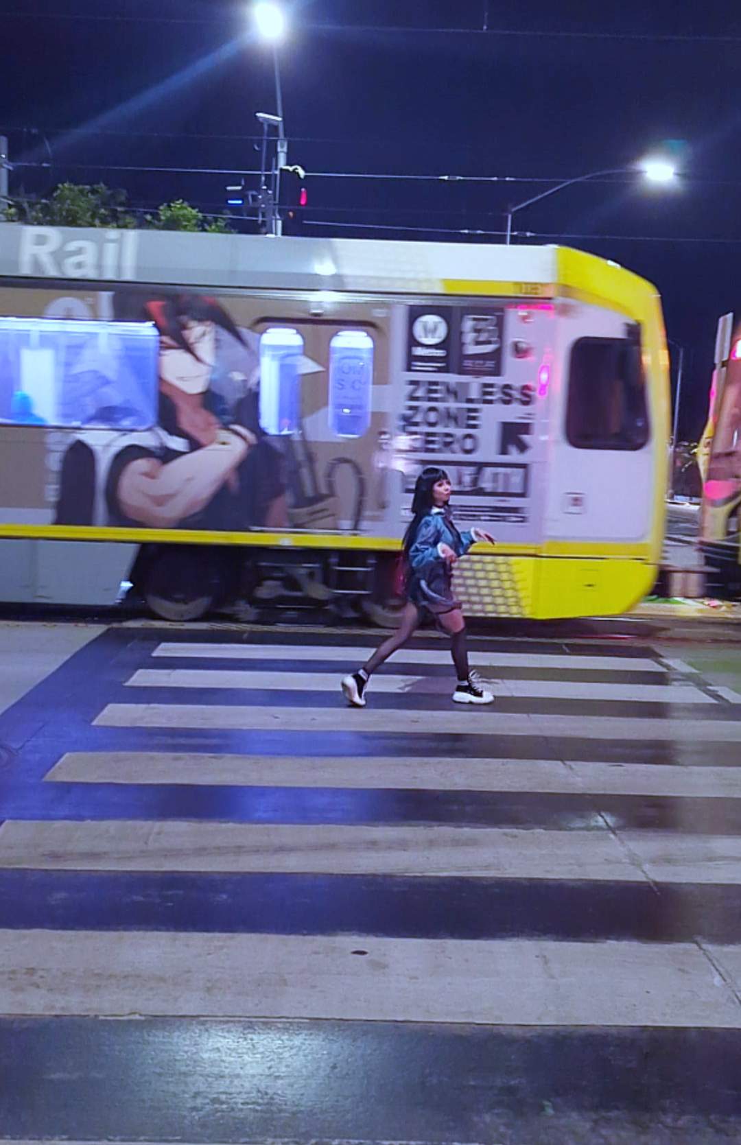 Jane Doe cosplay with the Zenless Metro train! Zenless Zone Zero | HoYoLAB