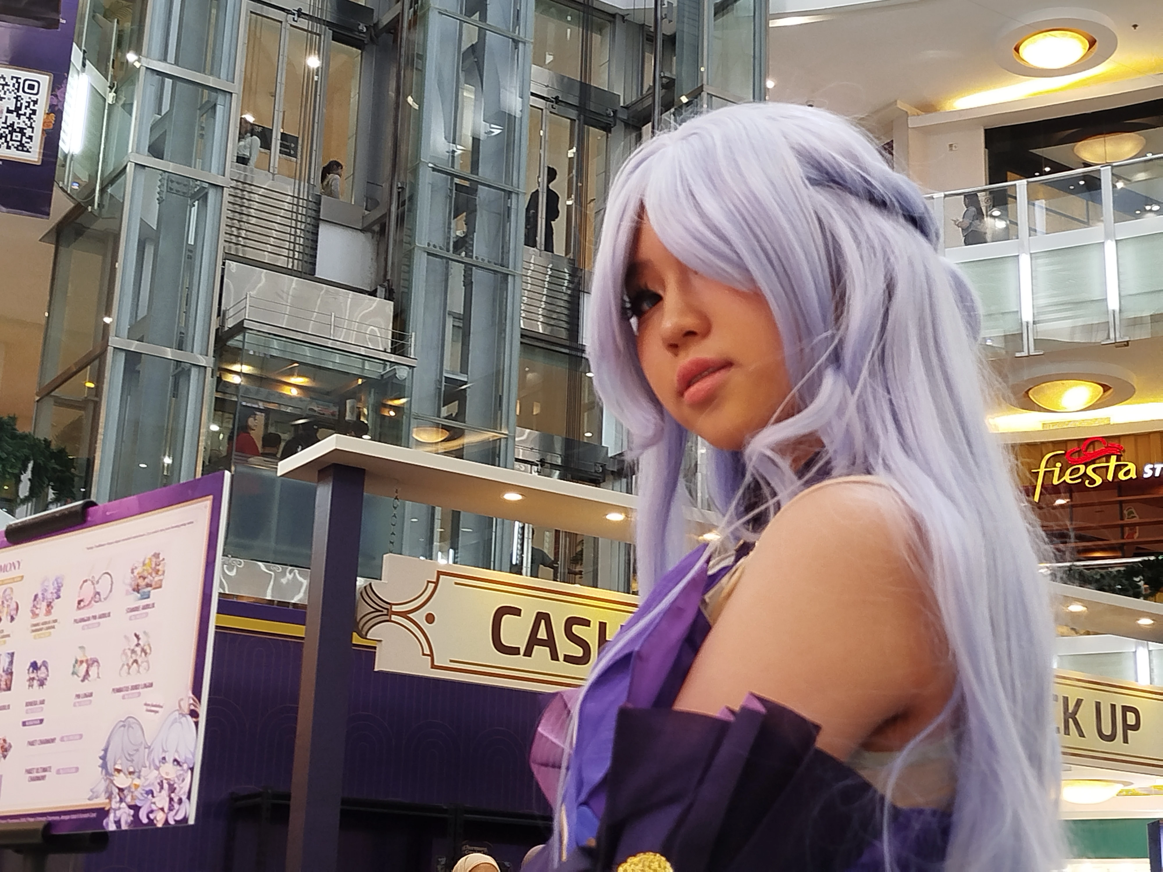 Beautiful Robin And Sunday Cosplayer At HSR Charmony Festival Pop Up ...