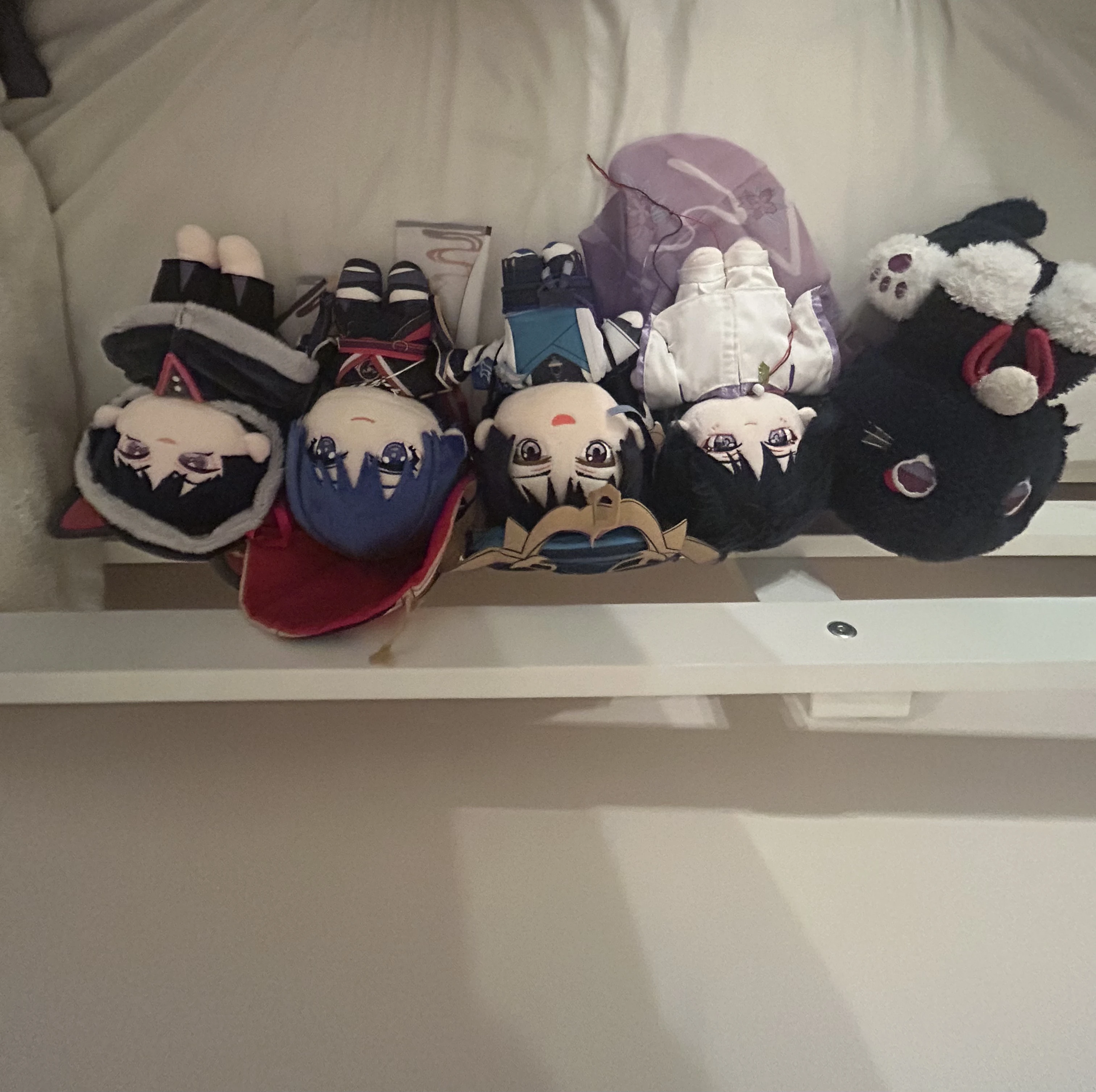 just a lillll scara addiction!!