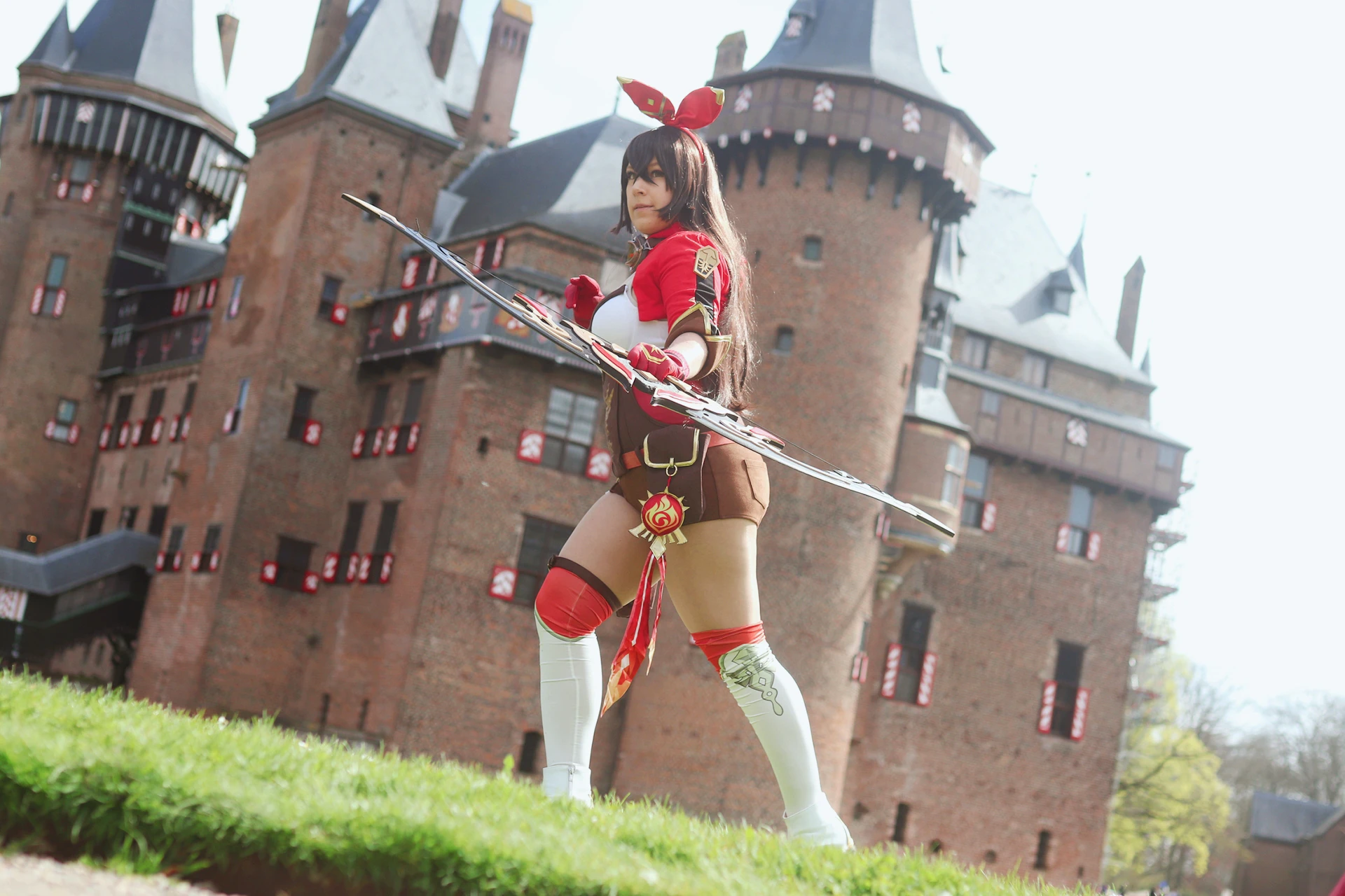 Amber cosplay with a cool castle! ️ Genshin Impact | HoYoLAB