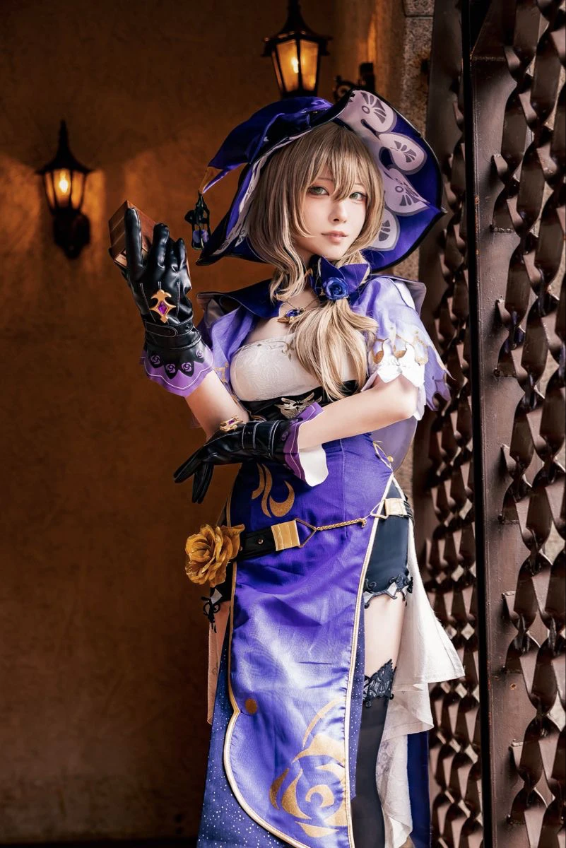 Lisa cosplay😻😻💙 Genshin Impact | HoYoLAB