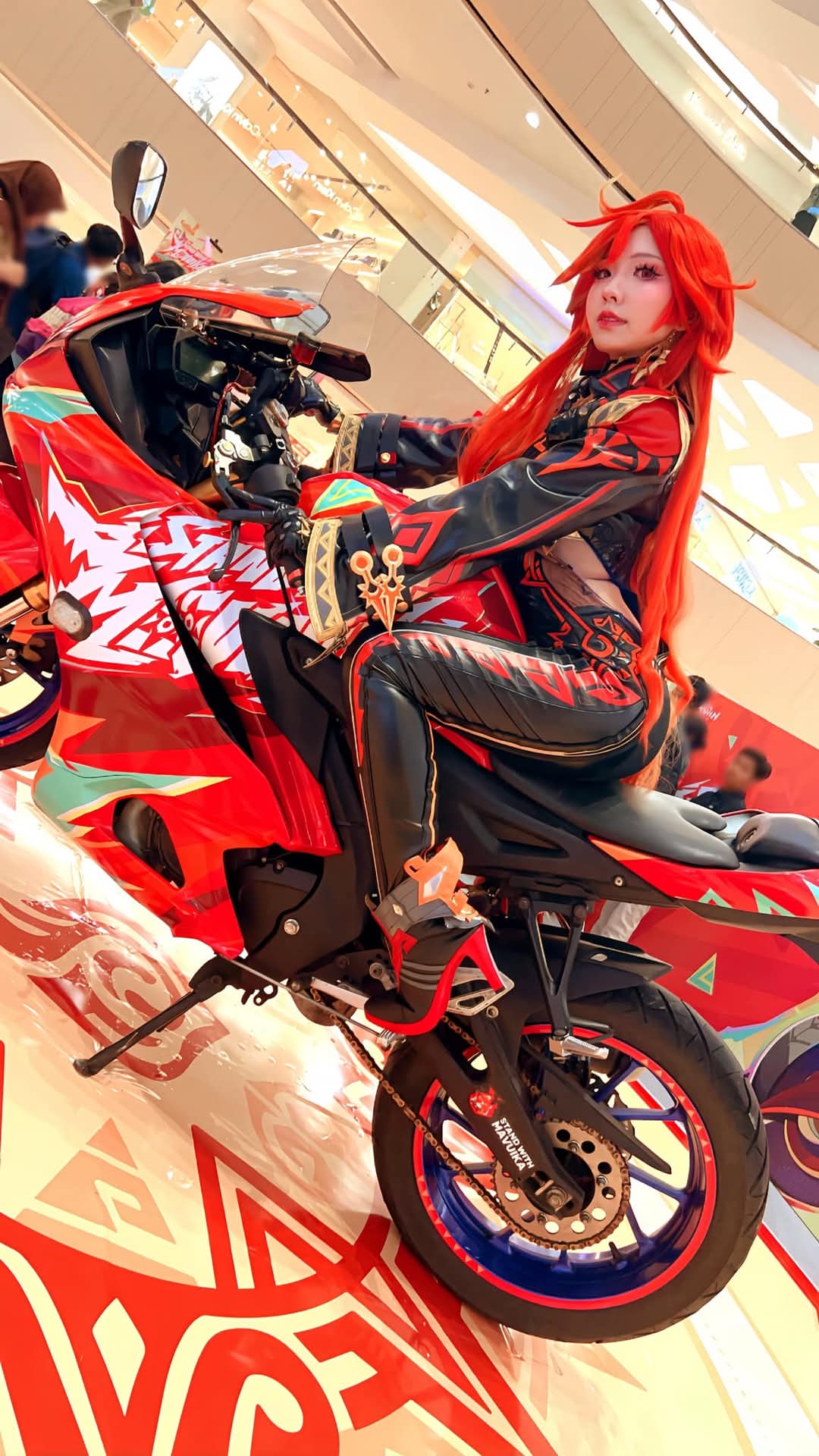 Mavuika Cos at Genshin Offline Event in Tunjungan Plaza, Surabaya ...