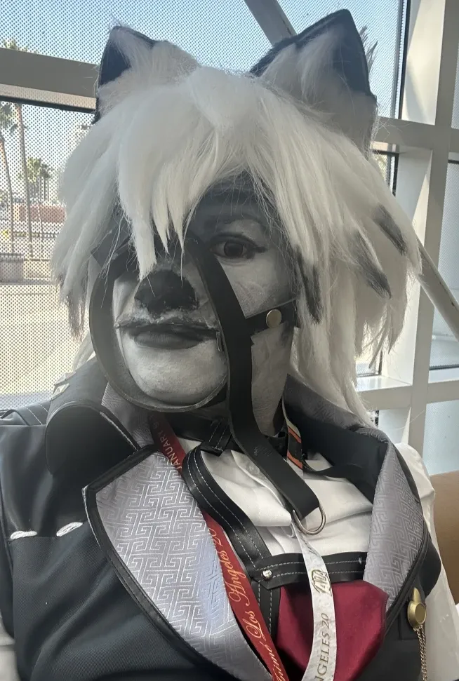 Von Lycaon cosplay Zenless Zone Zero | HoYoLAB