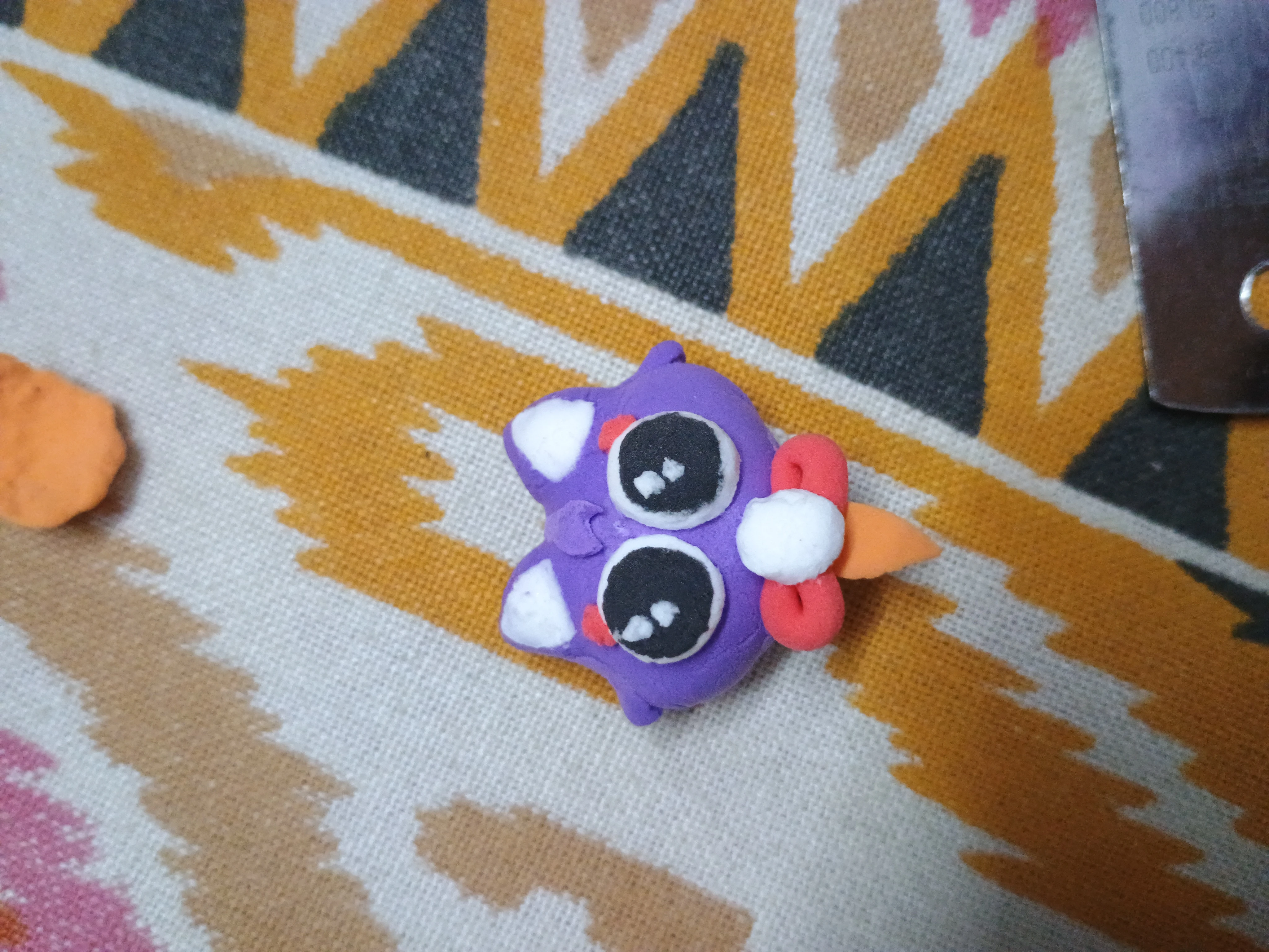 introducing my scarameow keychains (fanmade