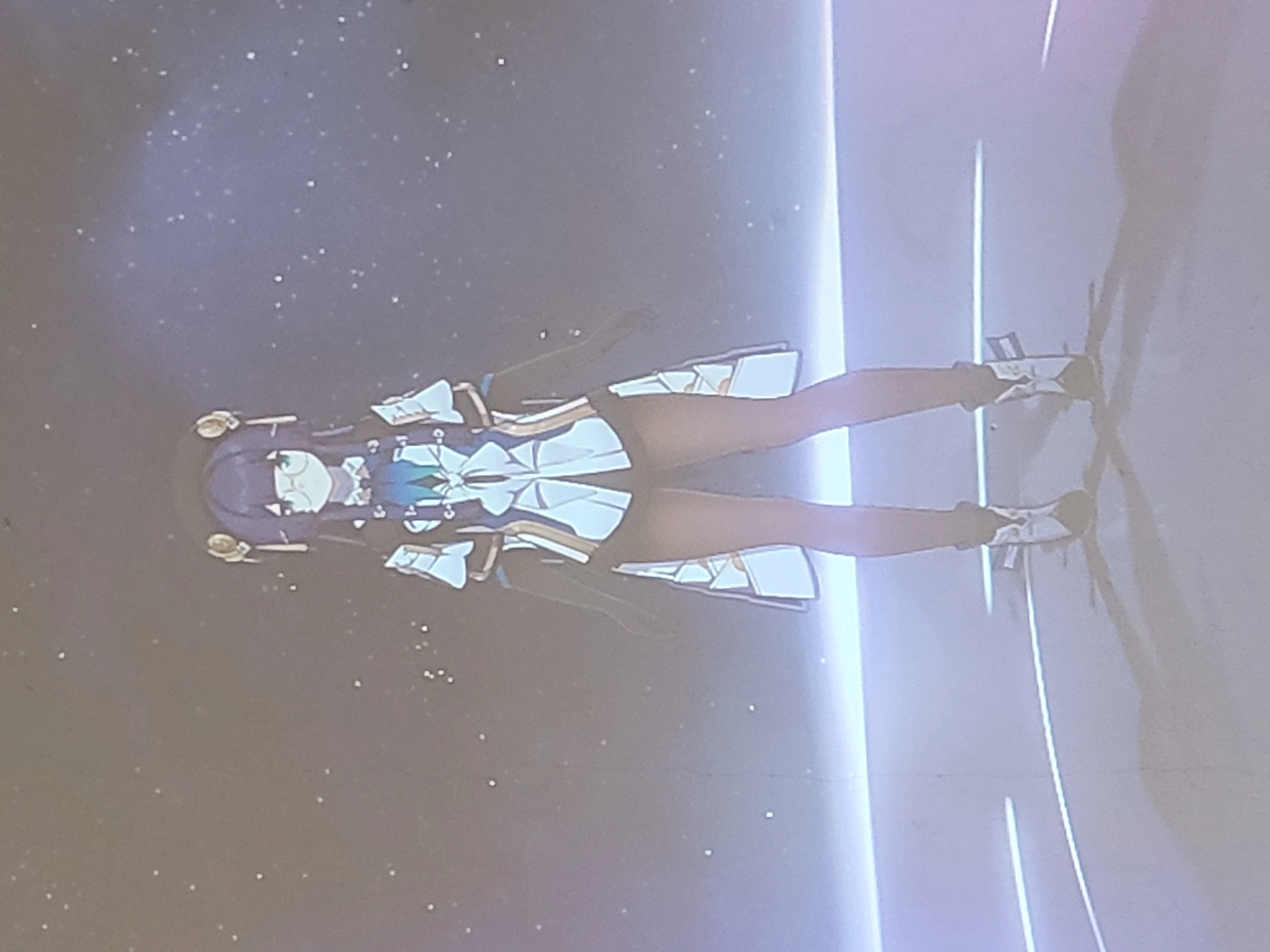 has anyone else noticed that pela is the only symmetrical character in ...