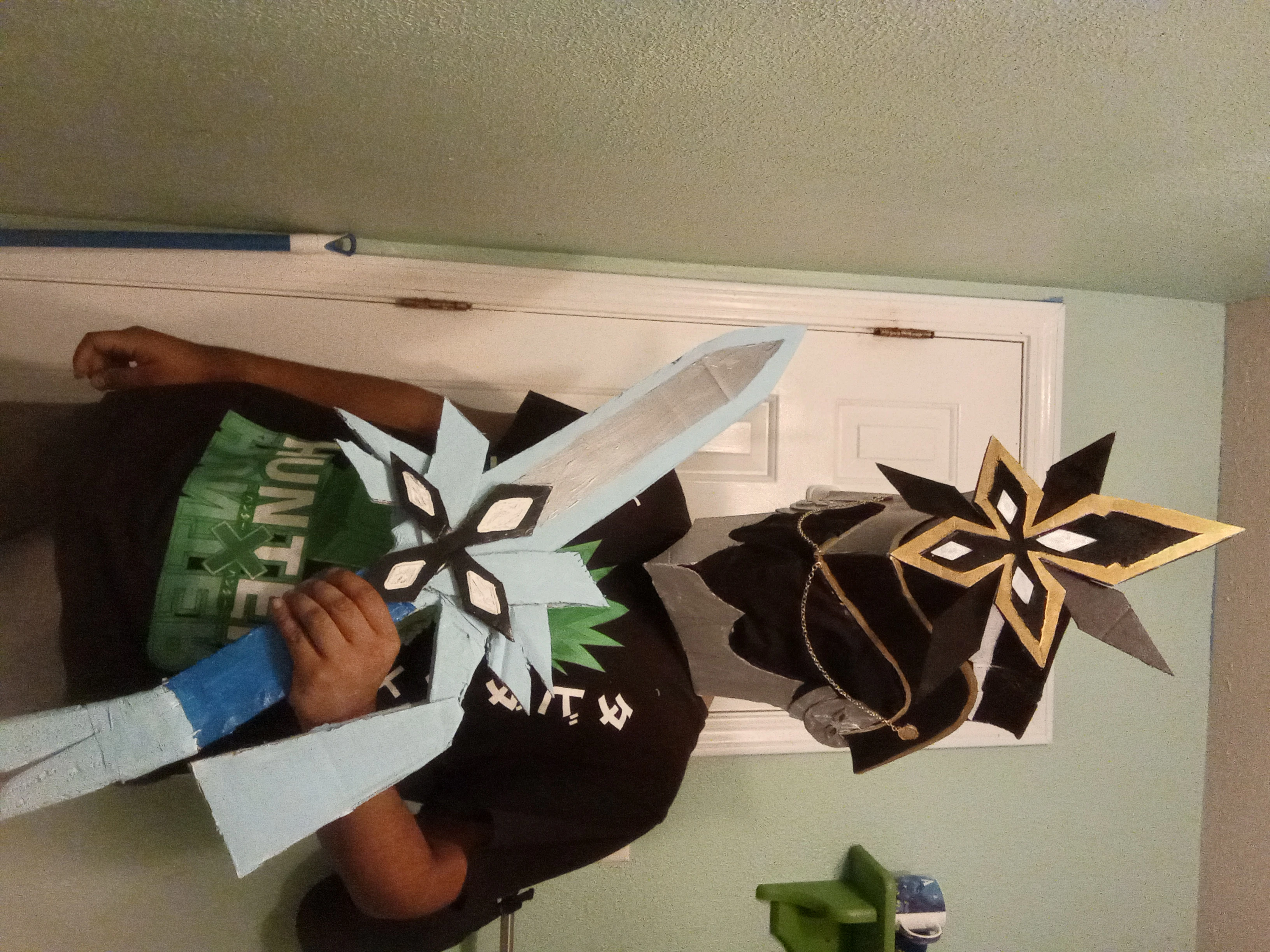 Capitano Cosplay (Helmet and Sword) Genshin Impact | HoYoLAB