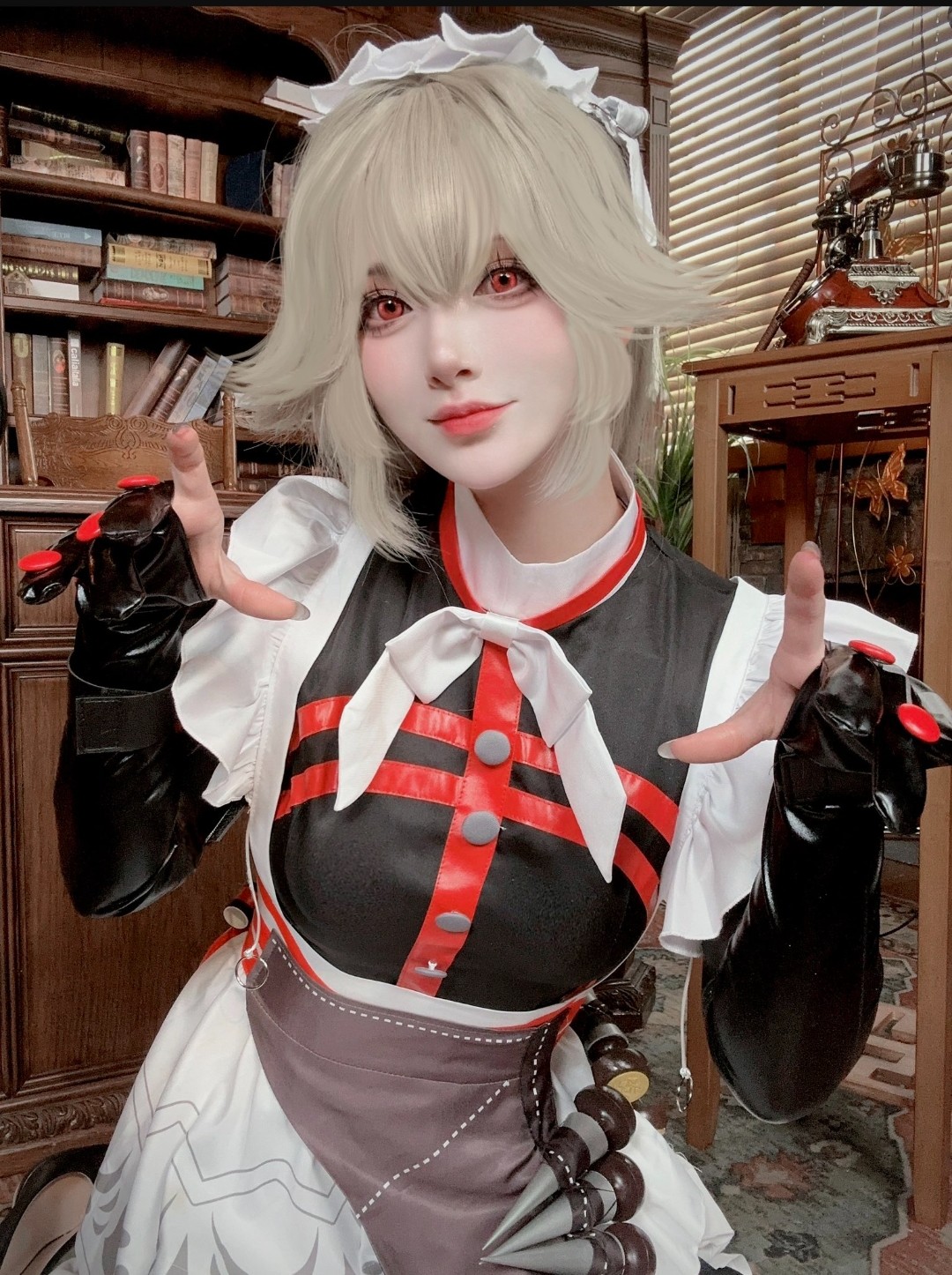 Rina Cosplay [Cosplayer: 铁板烧鬼舞w] Zenless Zone Zero | HoYoLAB