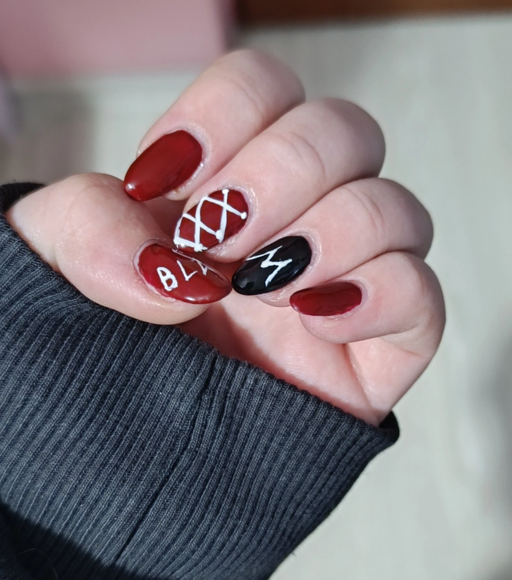Måneskin nails Genshin Impact | HoYoLAB