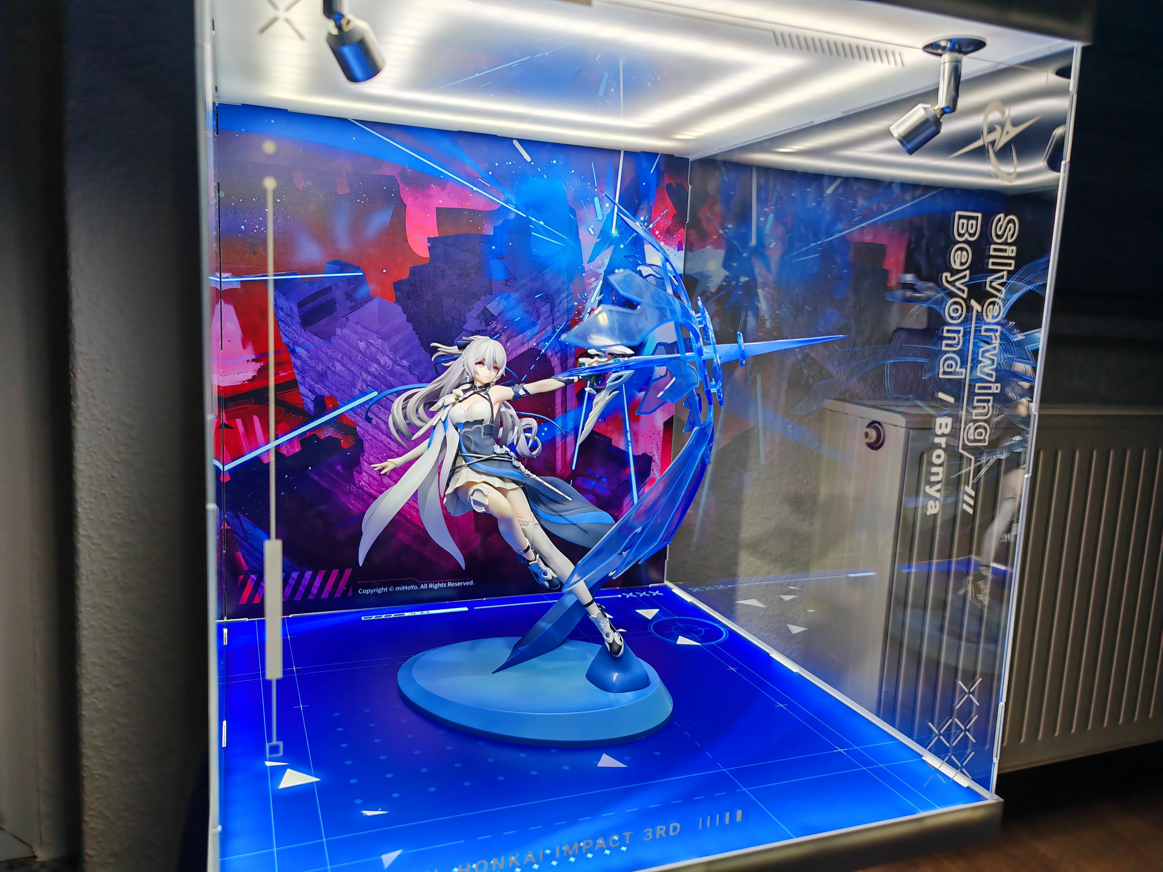 Silverwing Beyond Bronya figure with exclusive display box Honkai ...