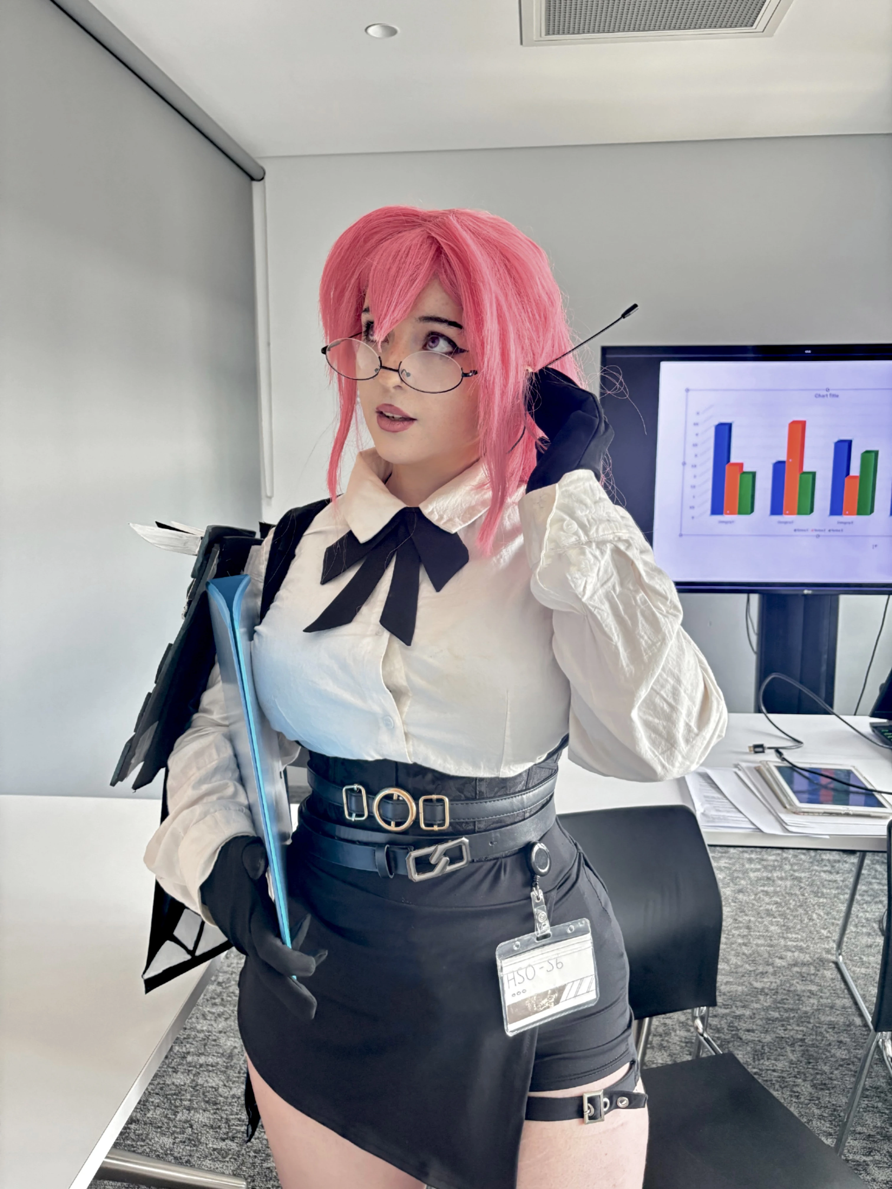 Yanagi Office Cosplay Zenless Zone Zero | HoYoLAB