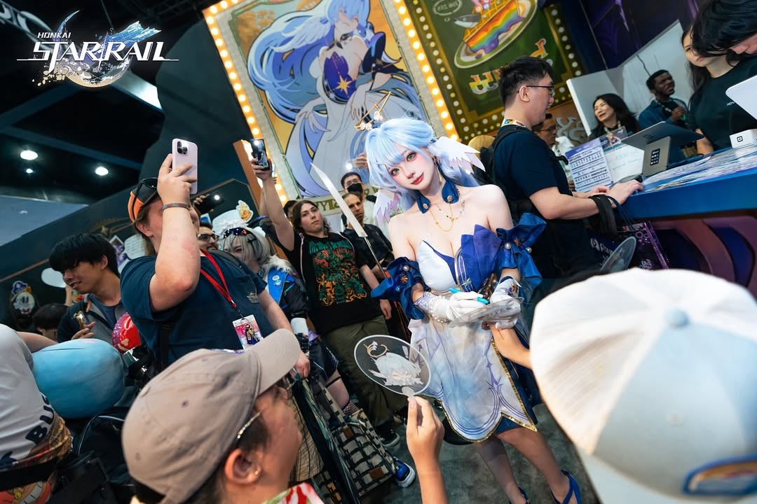 Robin Cos in AX Los Angeles 2024 (Coser : Wendydydydy-酱油 🇺🇸 🇨🇳 ) Honkai ...