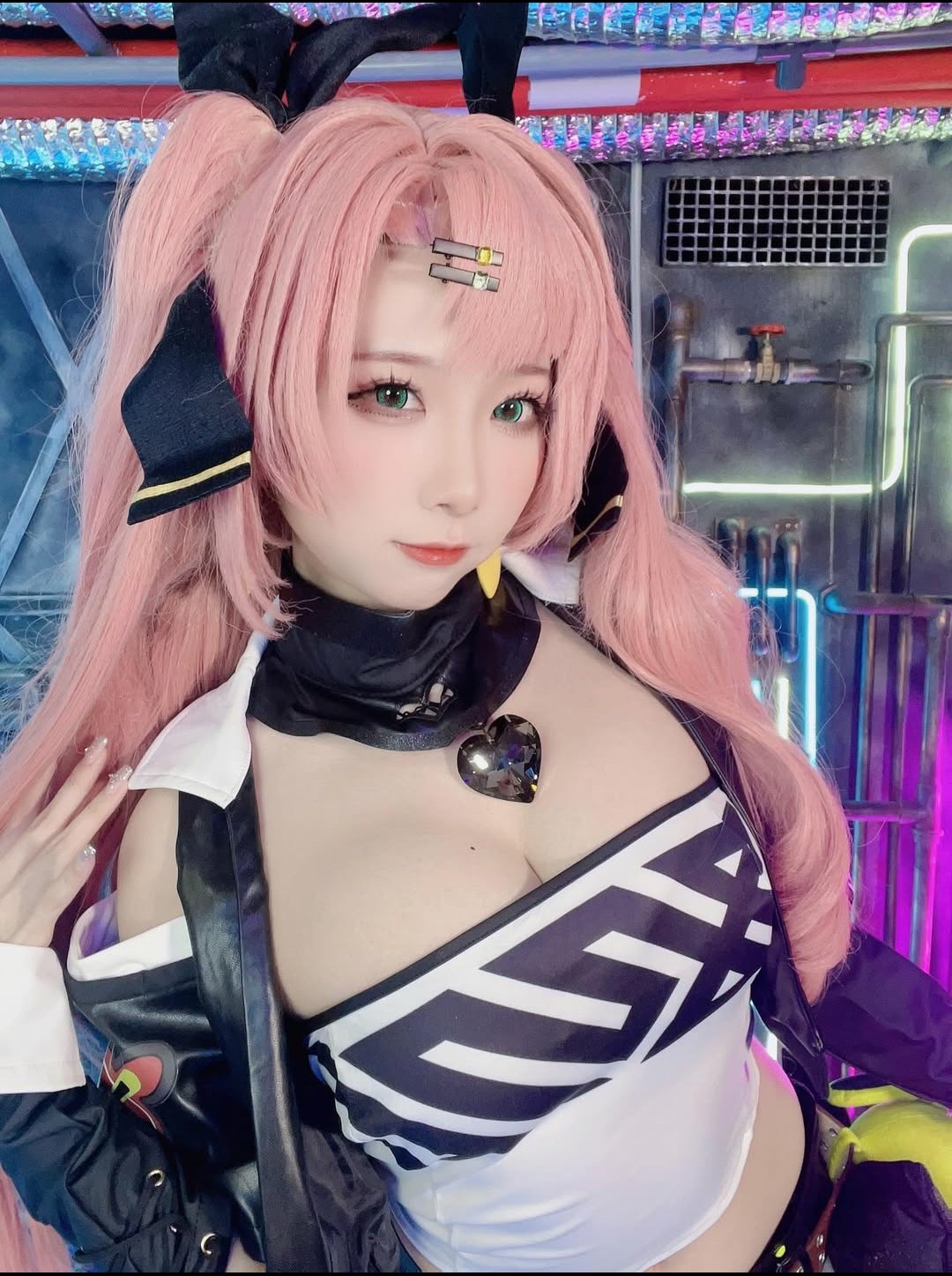 Nicole Cosplay [Cosplayer: Sushii] Zenless Zone Zero | HoYoLAB