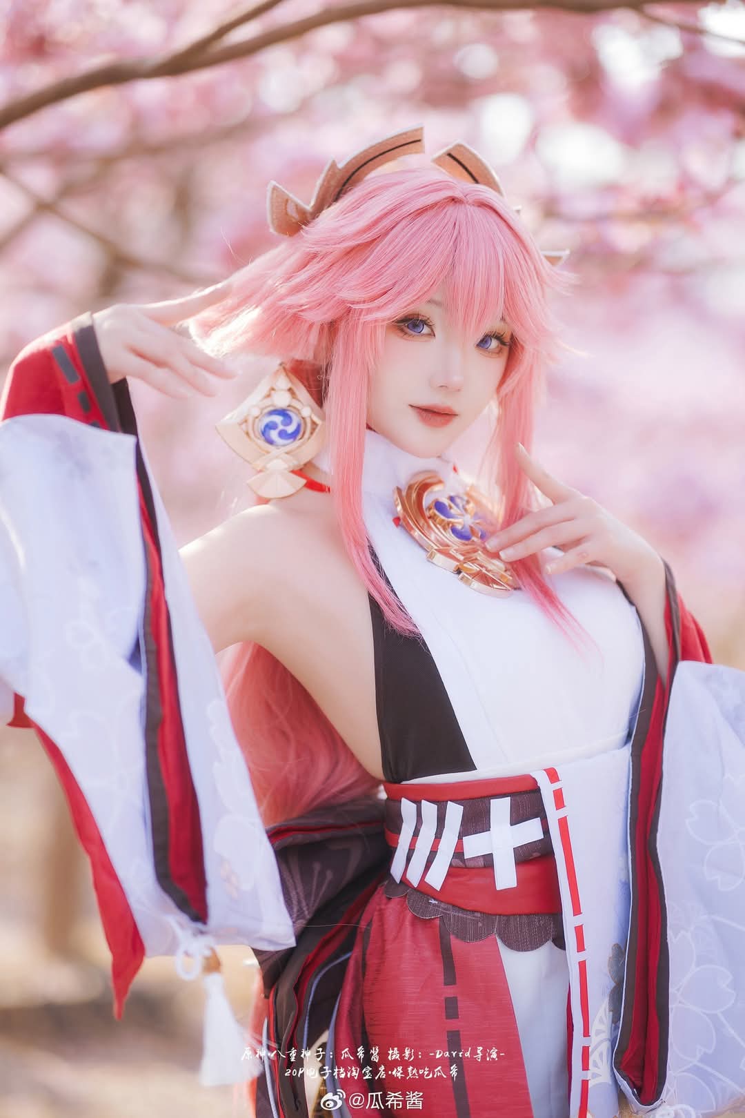 More Yae Miko (Coser : Guaxichan - 瓜希酱 🇨🇳 ) Genshin Impact | HoYoLAB