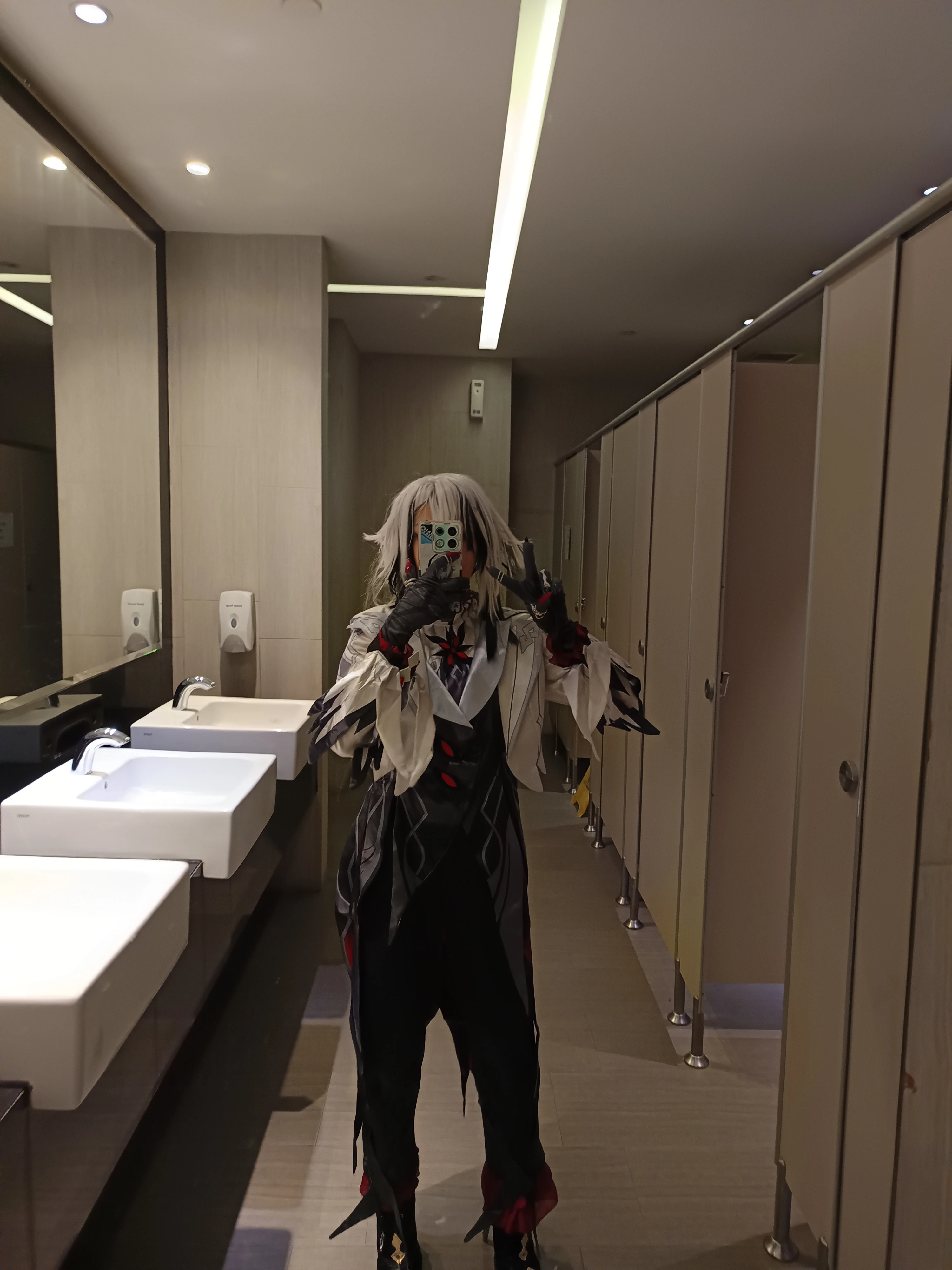 Arlecchino Cosplay!!! Genshin Impact | HoYoLAB