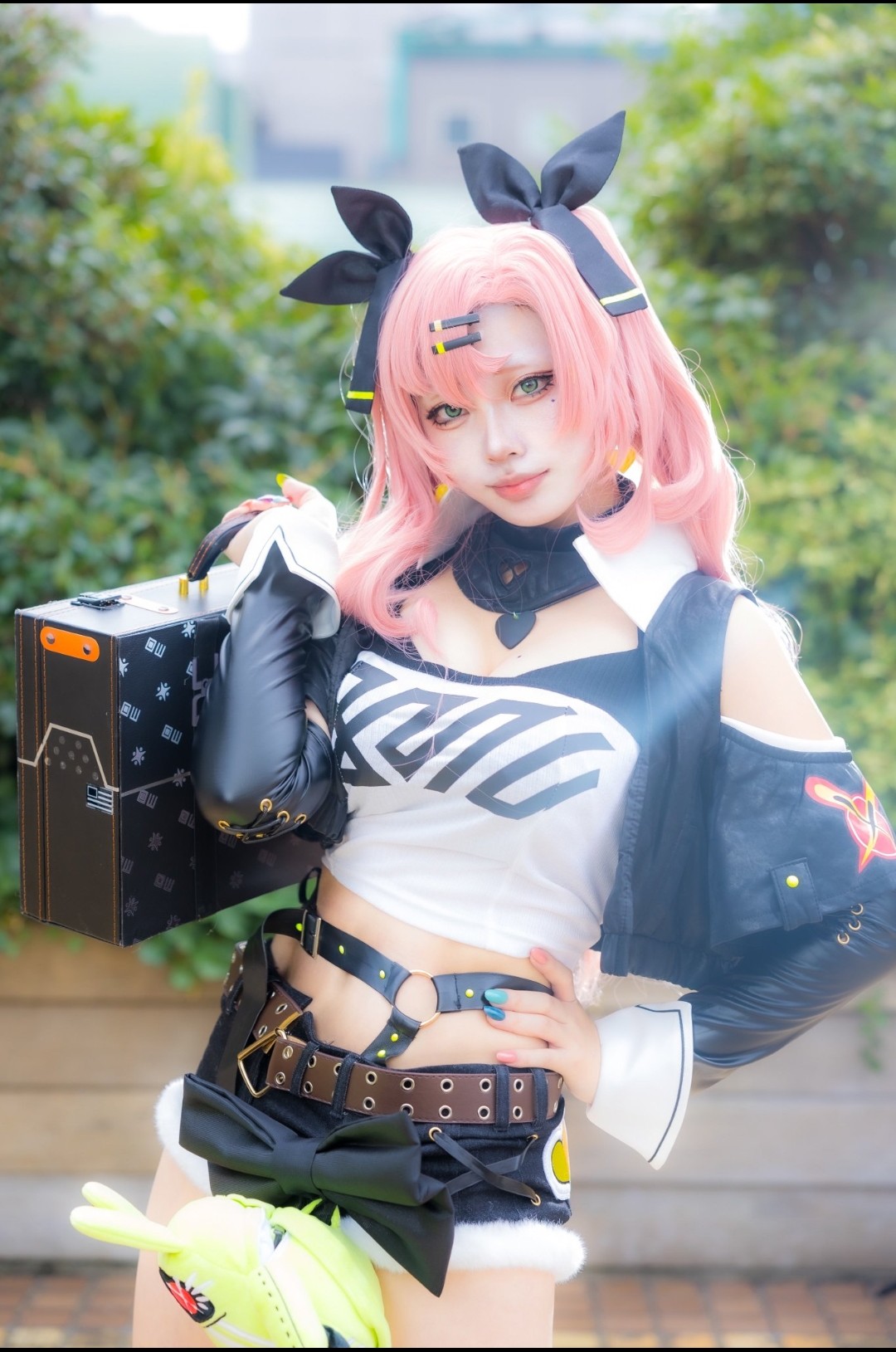 Nicole Cosplay [Cosplayer: 愛なり / Ainari?] Zenless Zone Zero | HoYoLAB