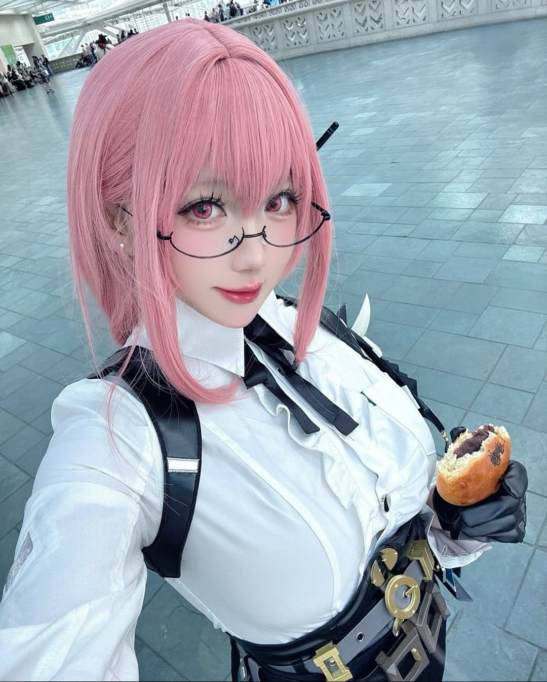 Yanagi Cosplay [Cosplayer: Nono] Zenless Zone Zero | HoYoLAB