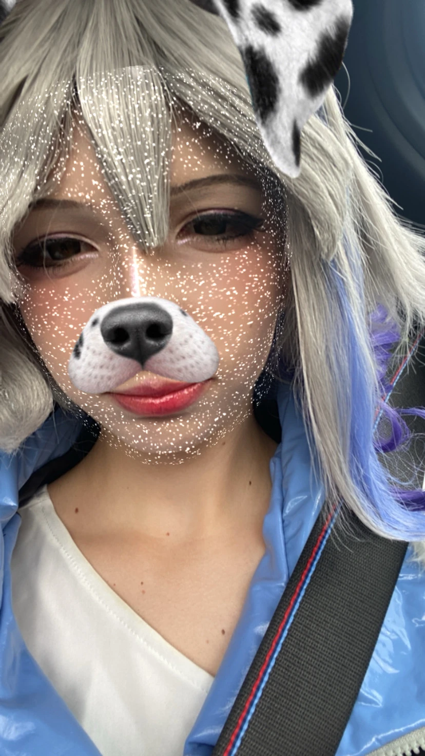 Silver wolf cosplay dumb >_