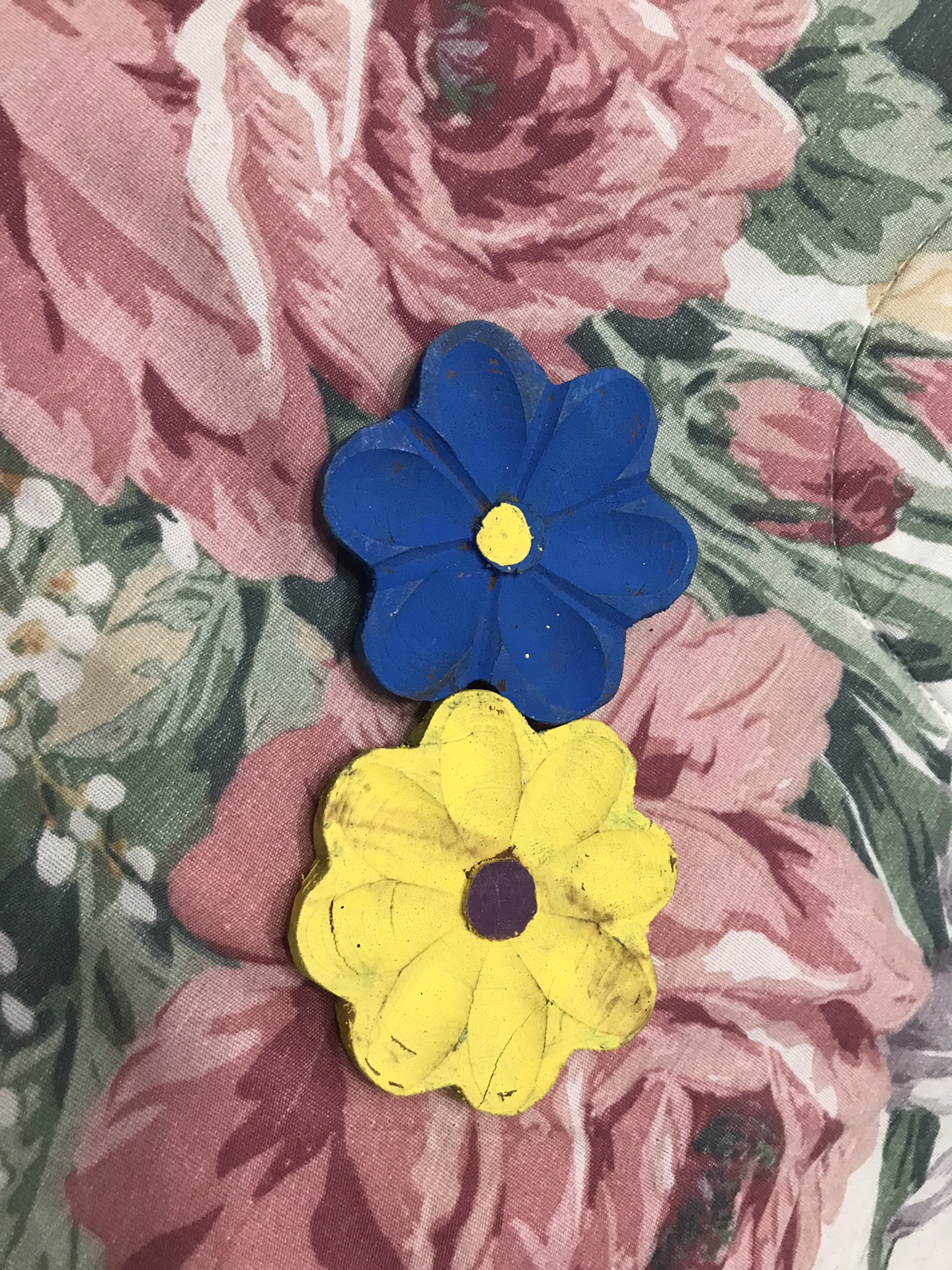 What do these TWO colors remind you of ??? | HoYoLAB