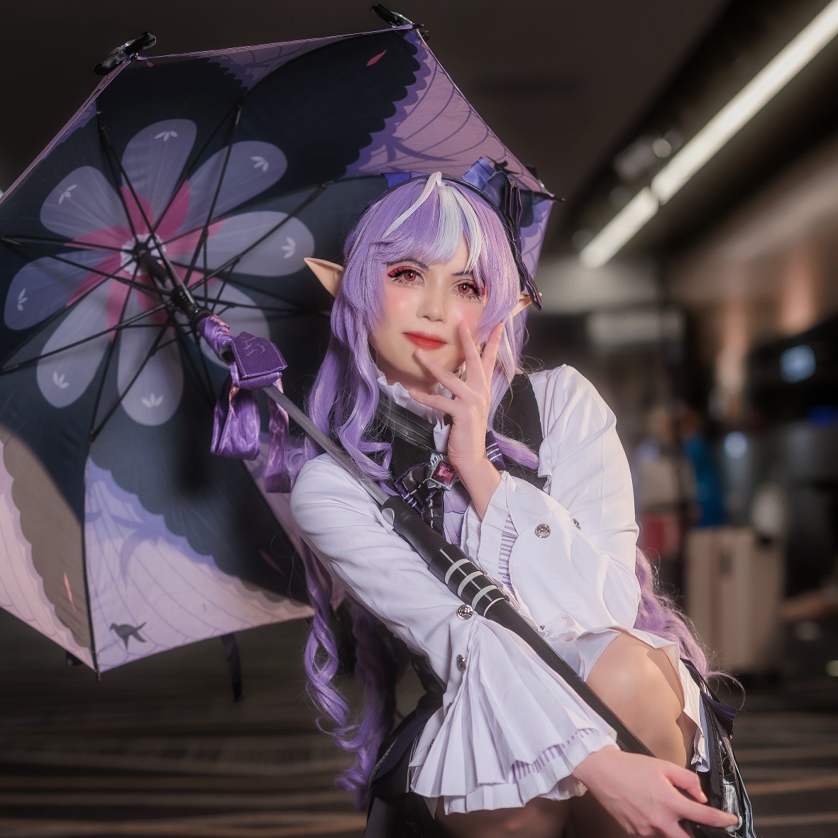 vivian cosplay at SG DDAM convention Zenless Zone Zero | HoYoLAB
