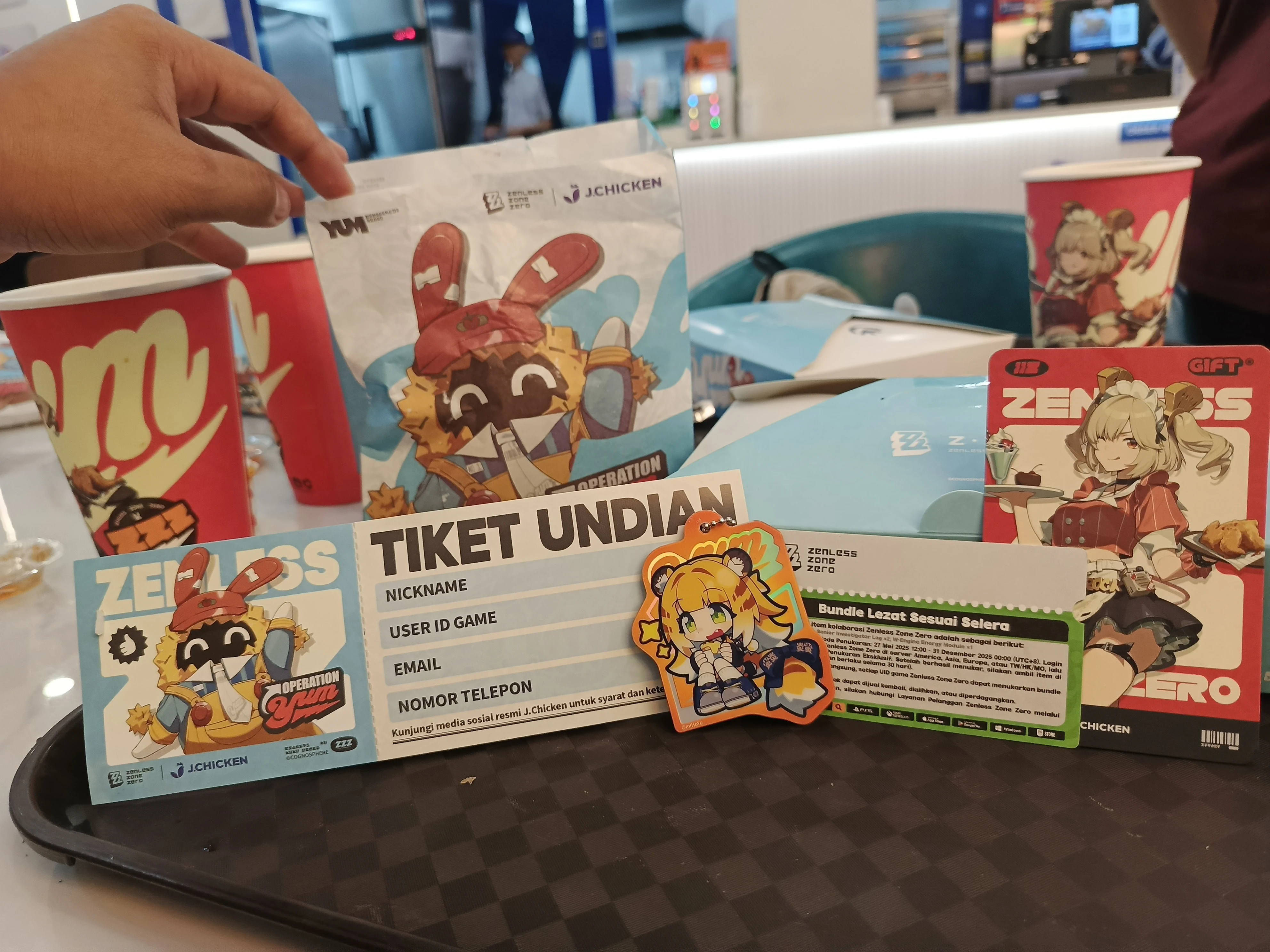 Went to the ZZZ Collab event Zenless Zone Zero | HoYoLAB